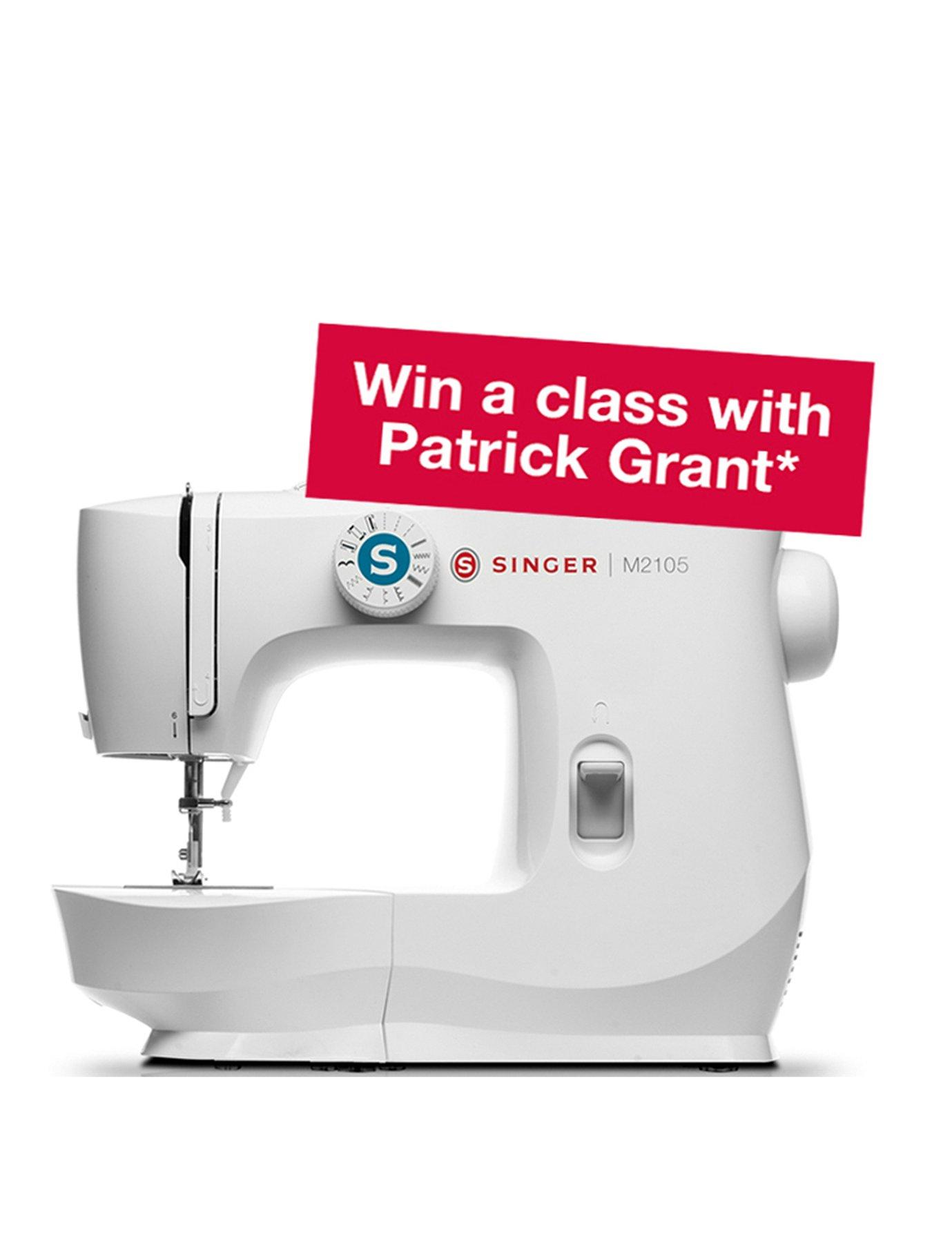 Singer M2105 Sewing Machine | Very