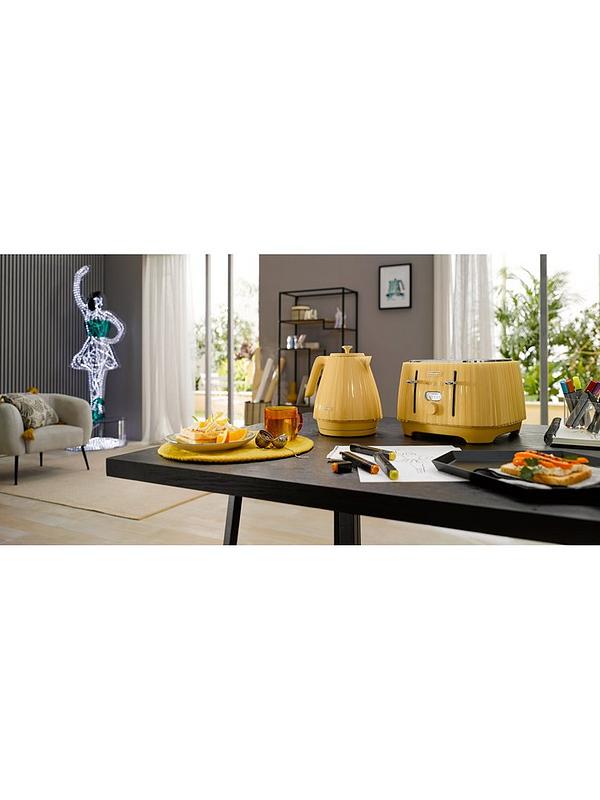 DeLonghi Ballerina 4-Slice Toaster - Yellow | Very DeLonghi Ballerina 4-Slice Toaster - Yellow | Very