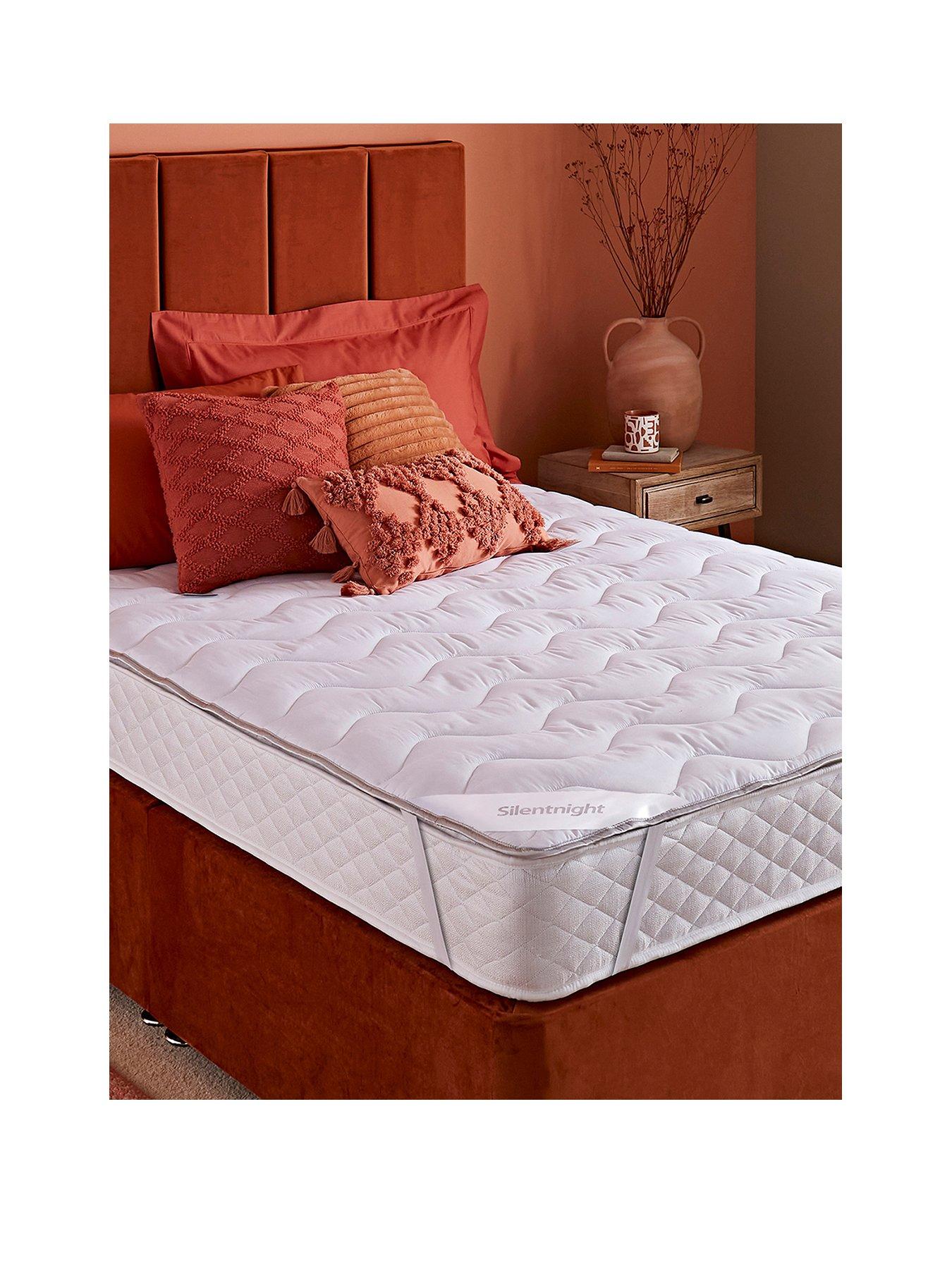 Silentnight Self Heating Topper - White | very.co.uk