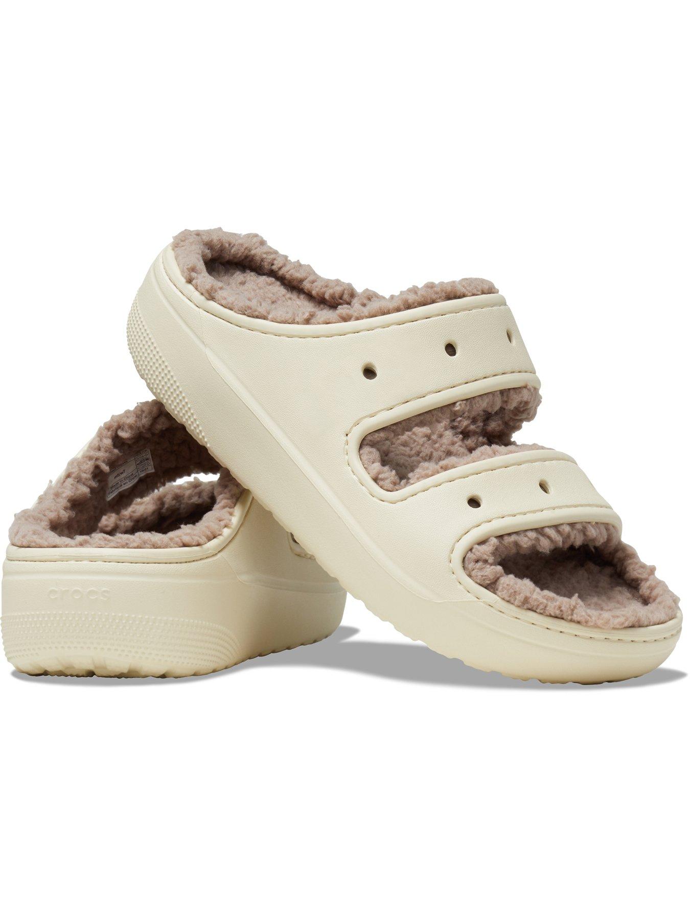 Crocs Classic Cozzzy Sandal - Bone/mushroom | Very