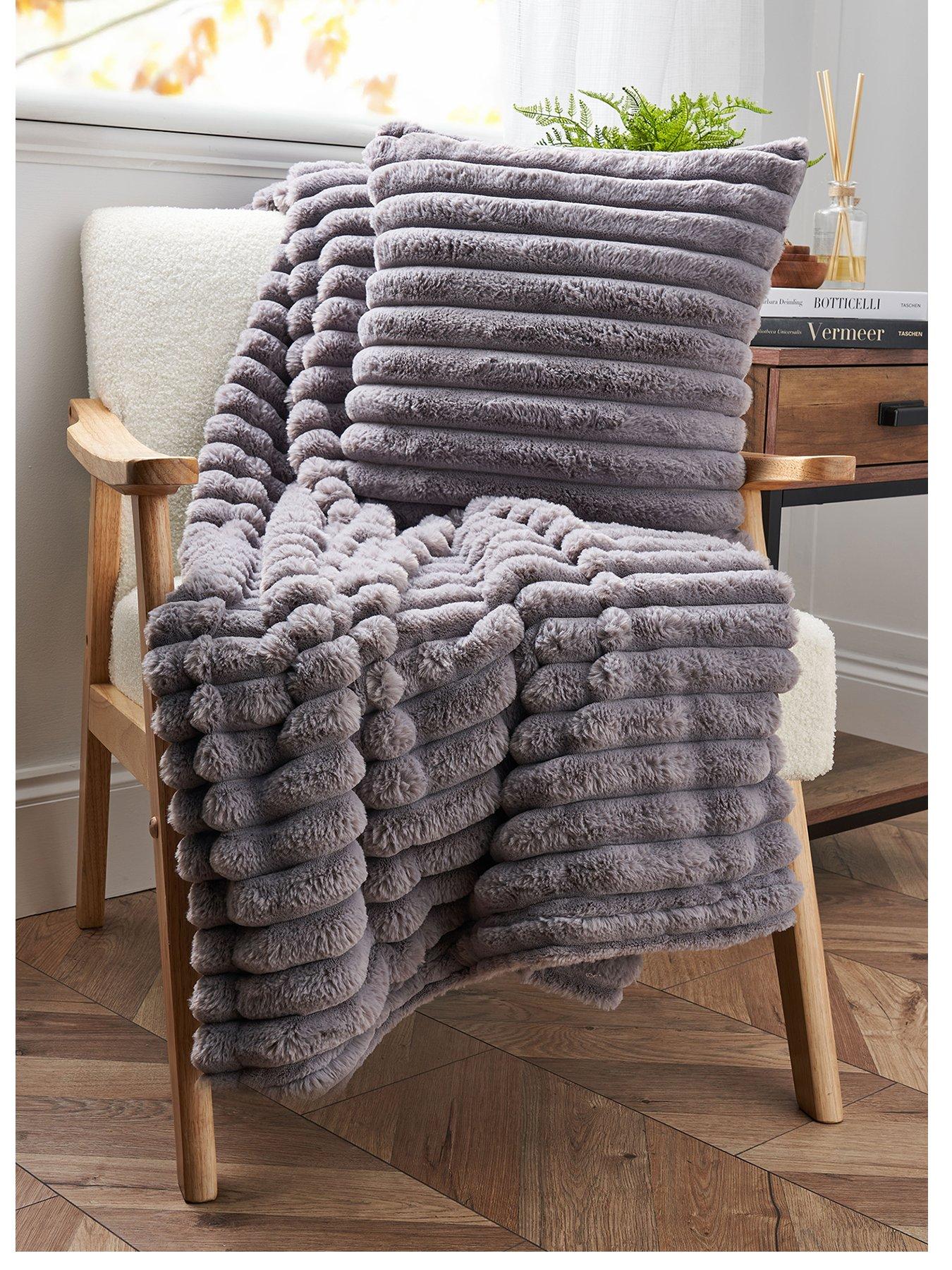 Very Home Chunky Ribbed Throw | Very