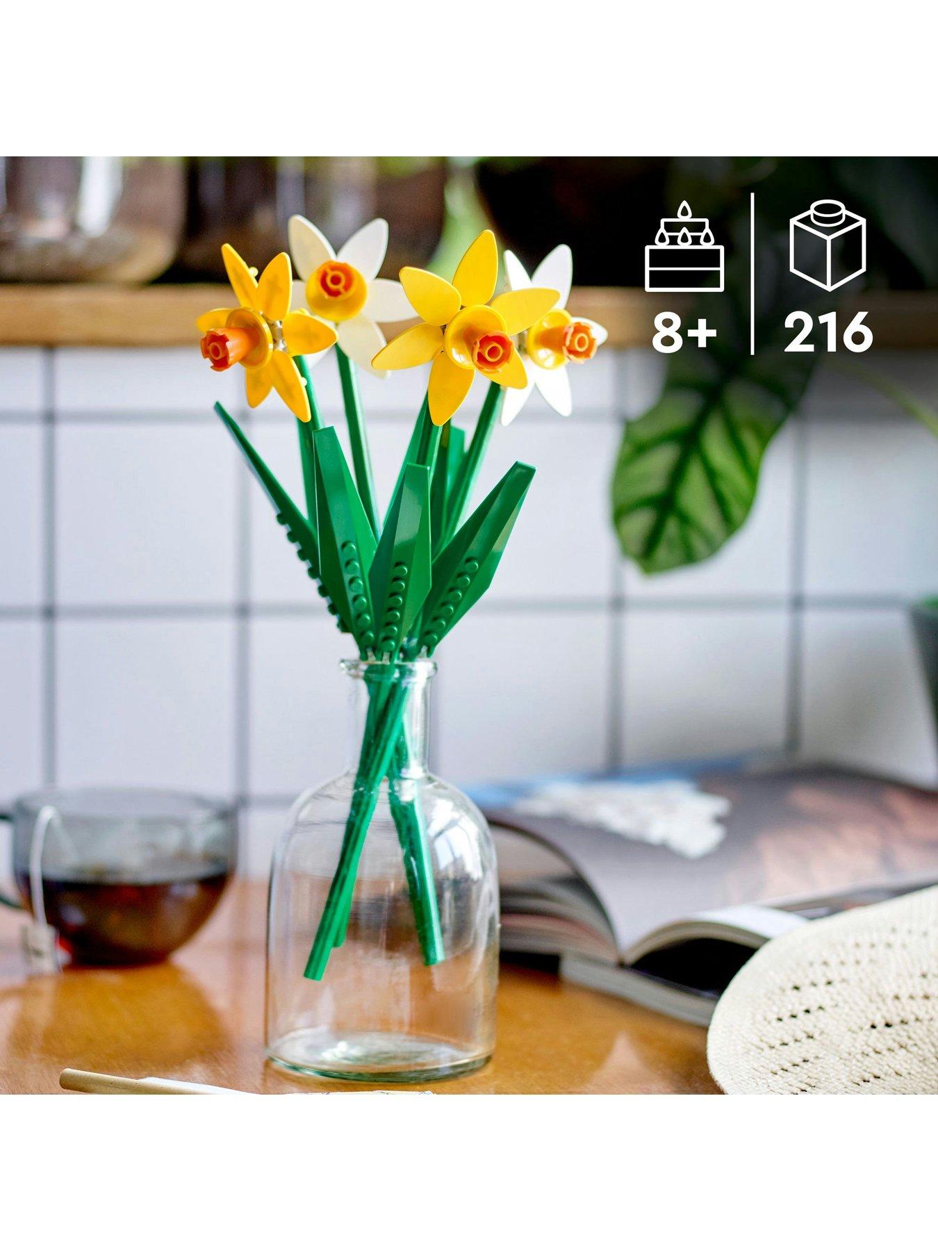 LEGO Botanical Botanicals Daffodils Flower Set 40747 | Very