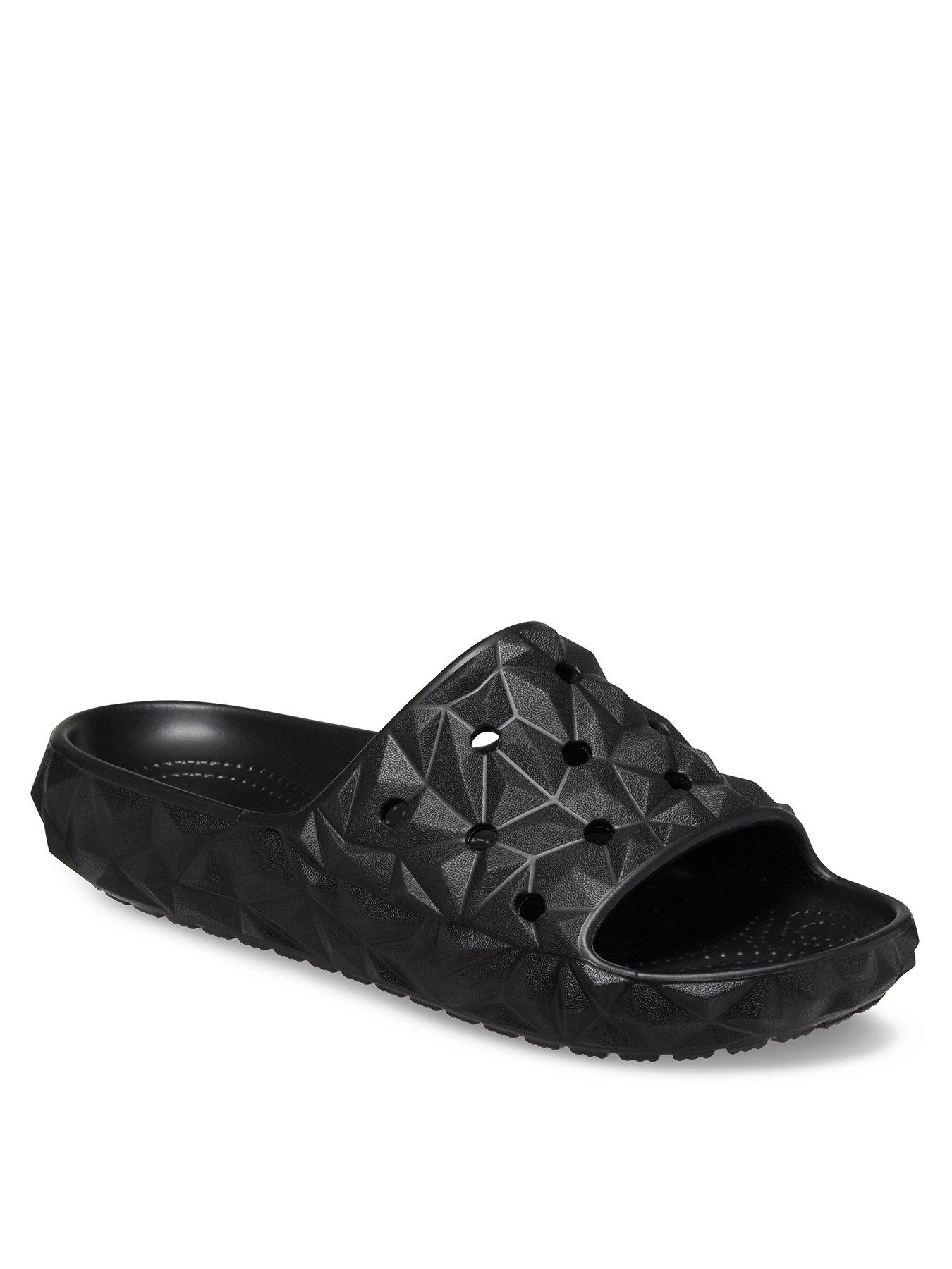 Crocs Classic Geometric Slide V2 - Black | Very