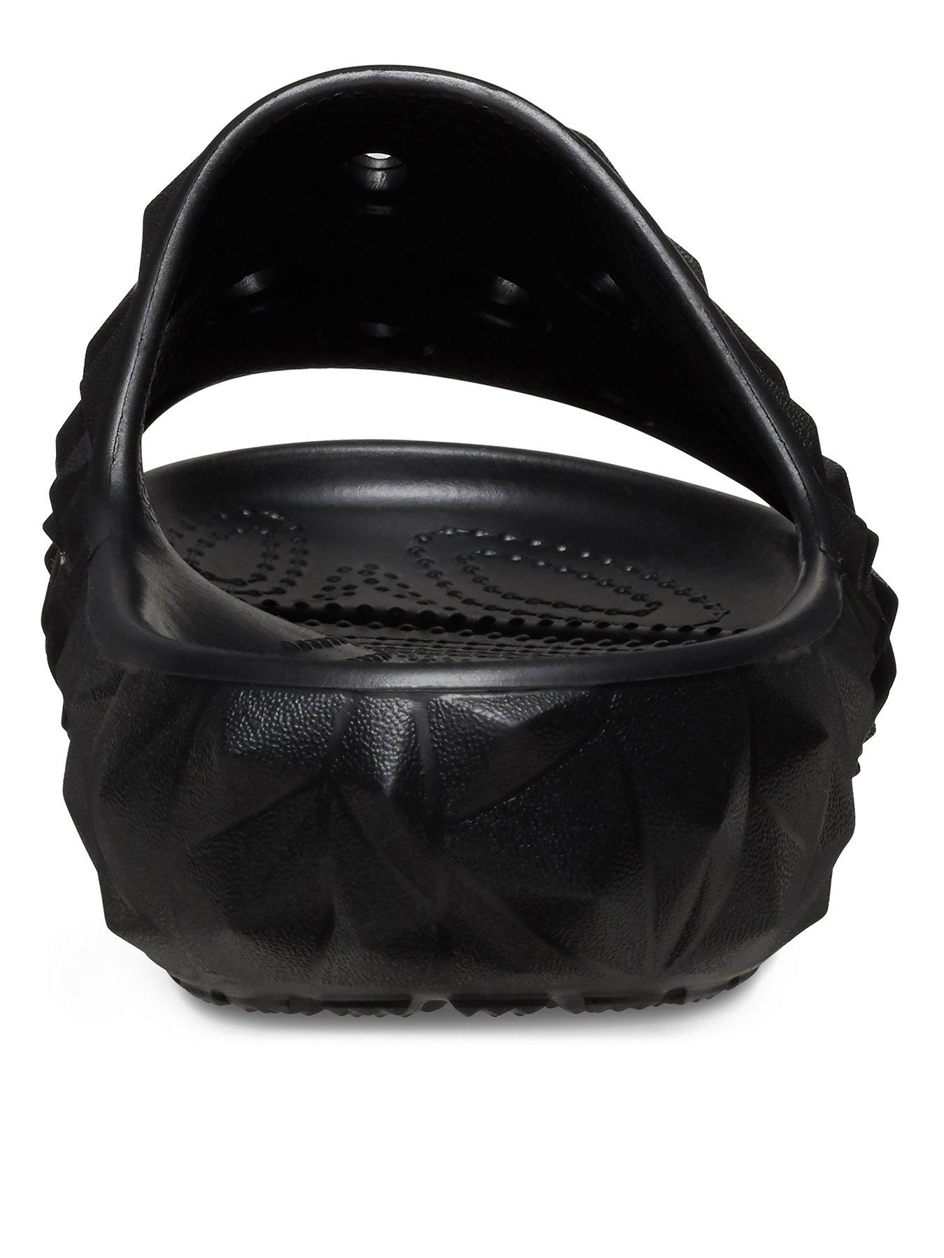 Crocs Classic Geometric Slide V2 - Black | Very