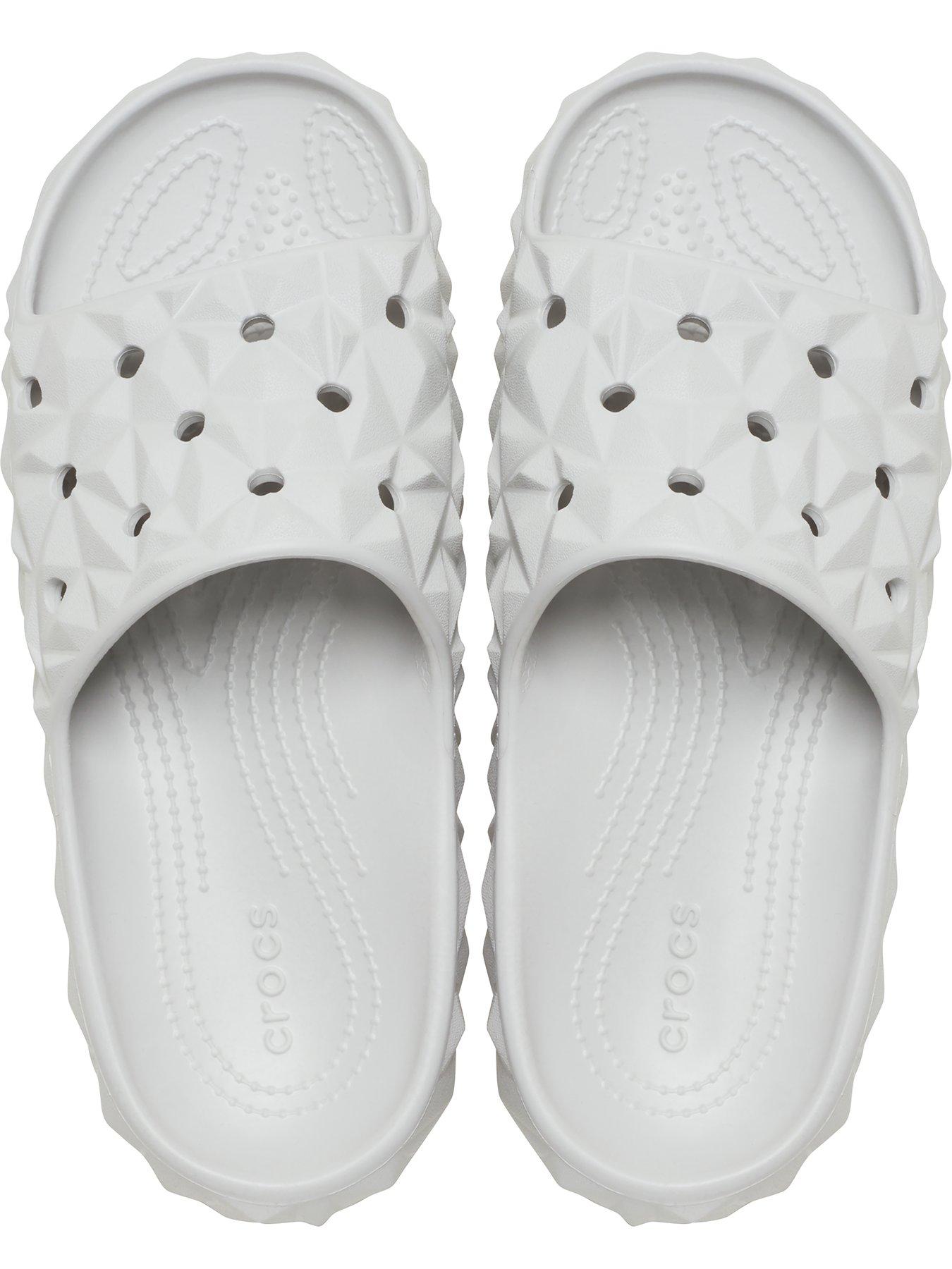 Crocs Classic Geometric Slide V2 - Atmosphere - Grey | Very