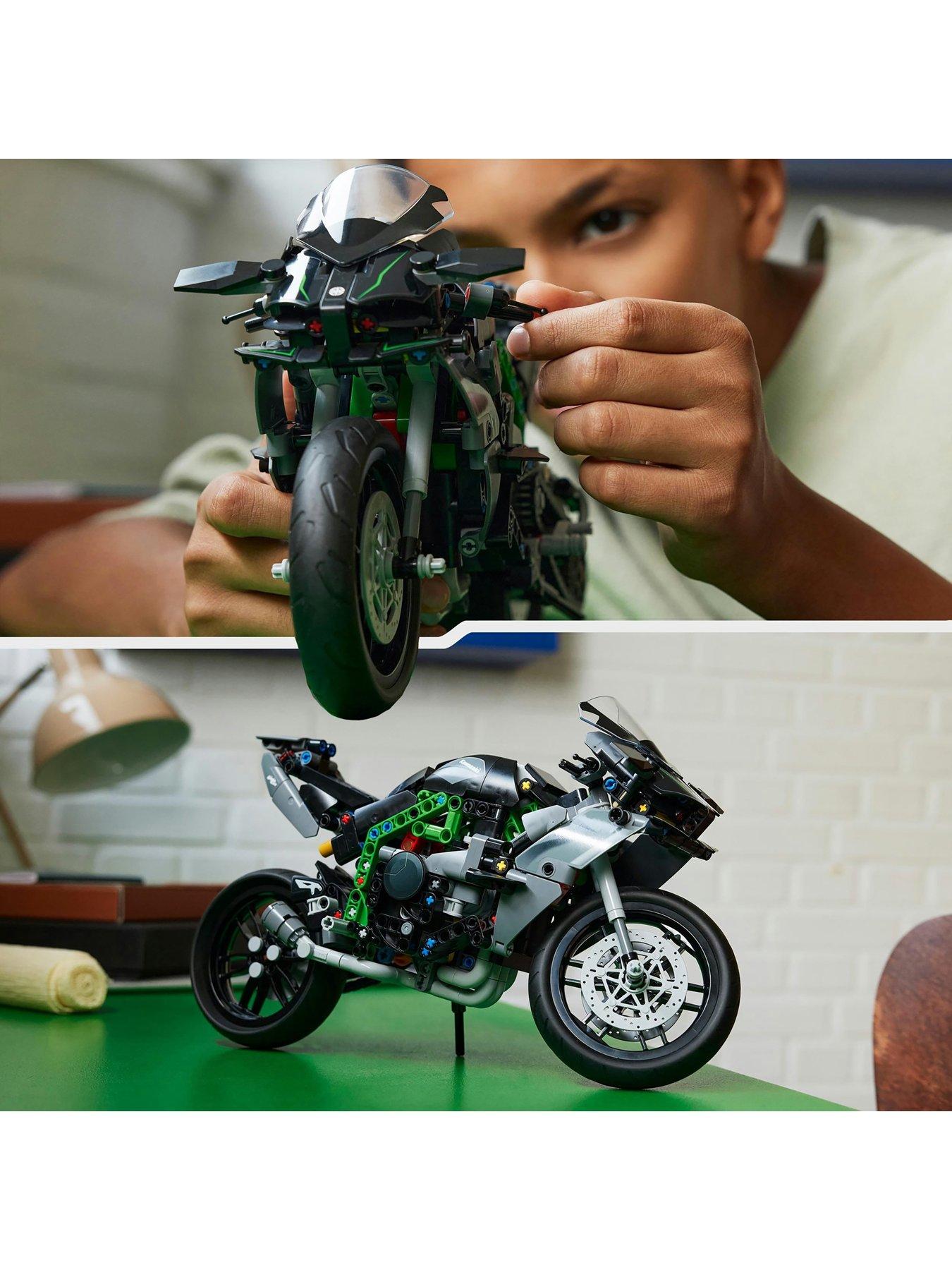 LEGO Technic Kawasaki Ninja H2R Motorcycle 42170 | Very