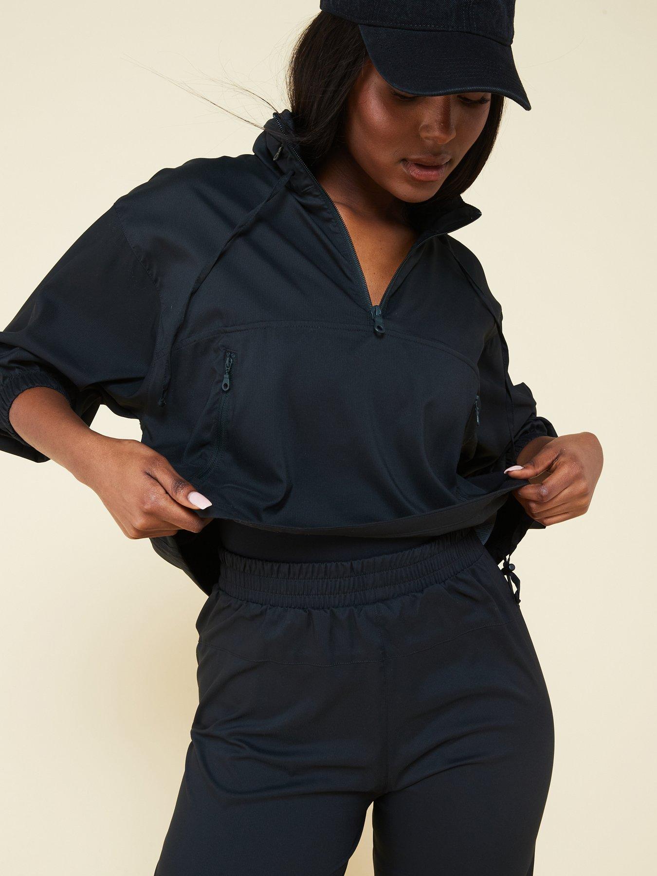 Girlfriend Collective Women's Training Hummingbird Half Zip Windbreaker ...