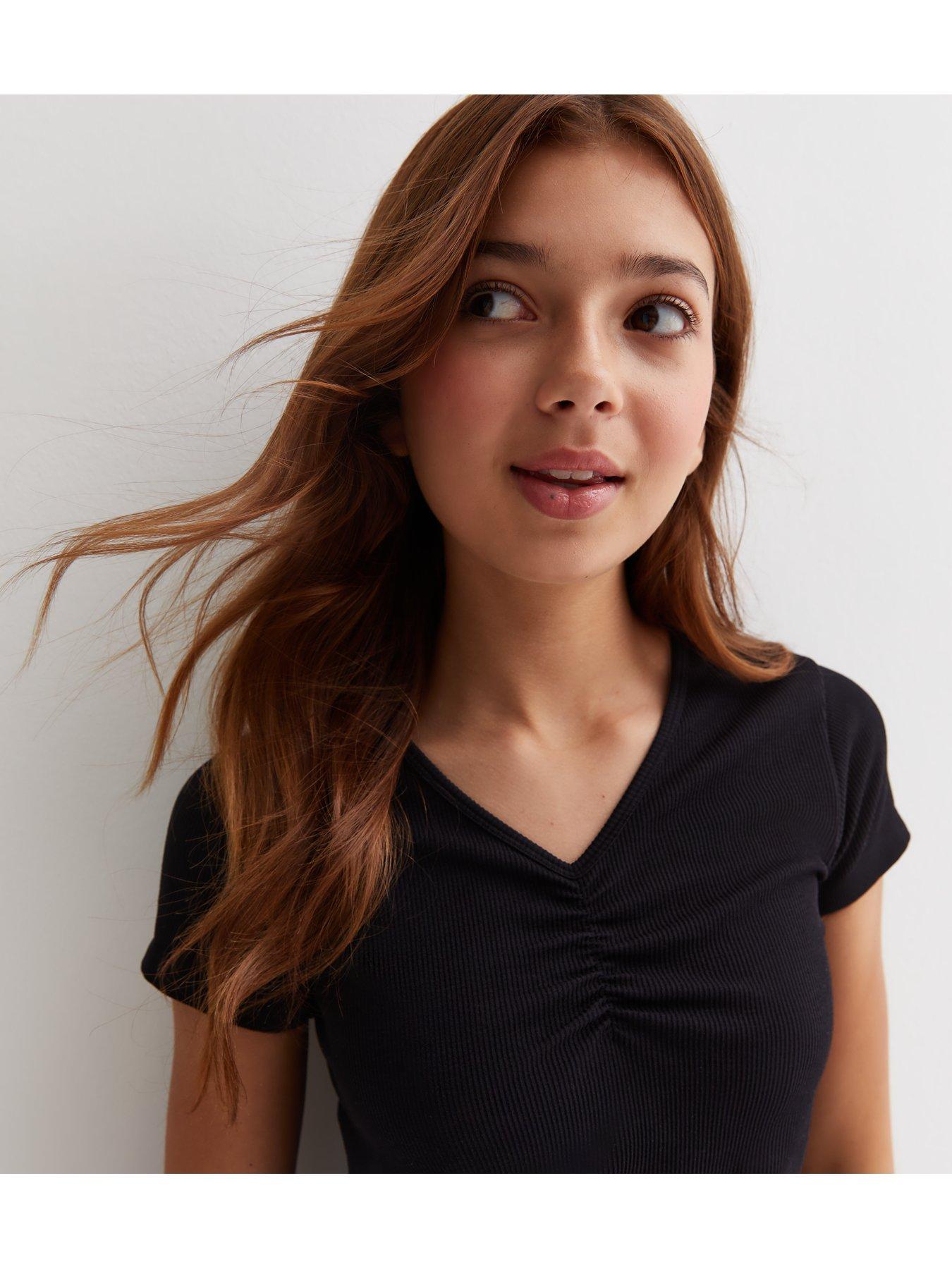 New Look 915 Girls Black Ribbed V Neck Ruched Sports Top | Very