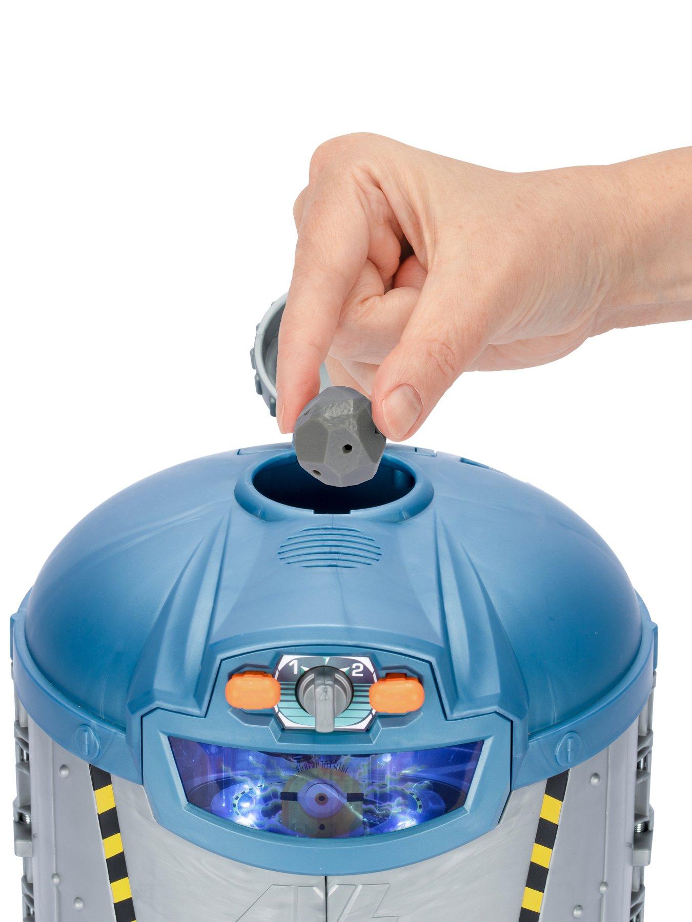 Despicable Me 4 Mega Minions Transformation Chamber. Transform Into An ...