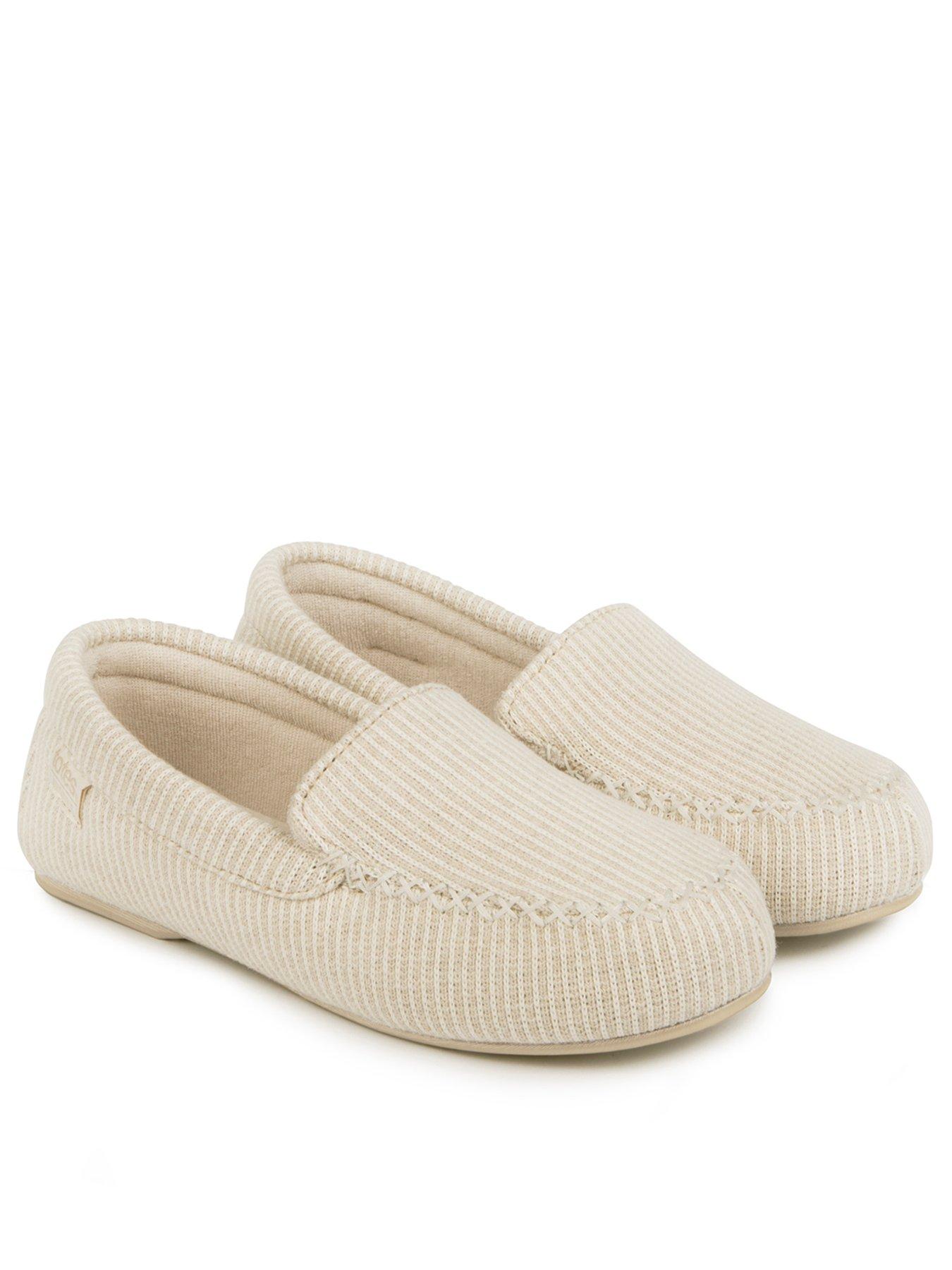 TOTES Isotoner Textured Moccasin - Beige | Very