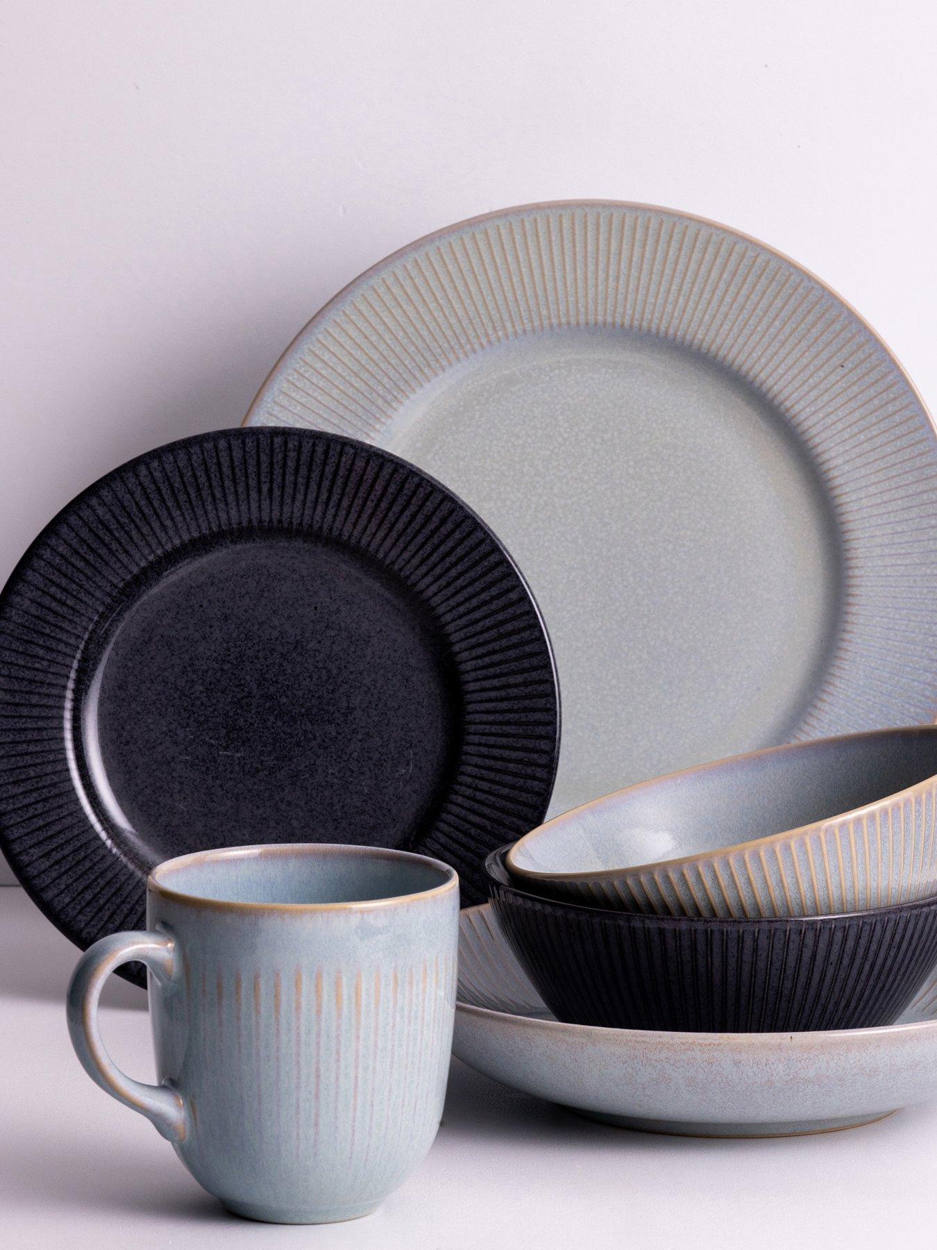 Mason Cash Reactive Linear Set of 4 Side Plates – Black | Very
