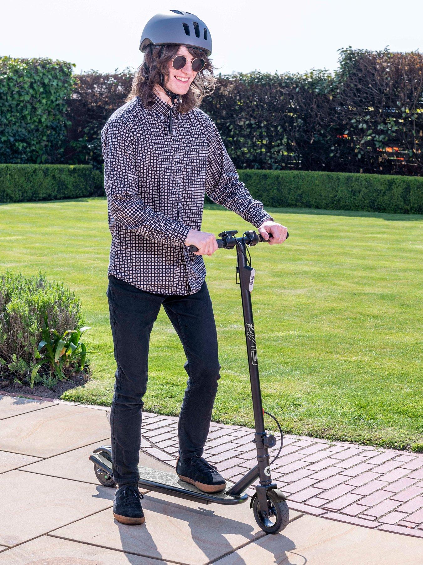 EVO VT3 E-Scooter - Black | Very