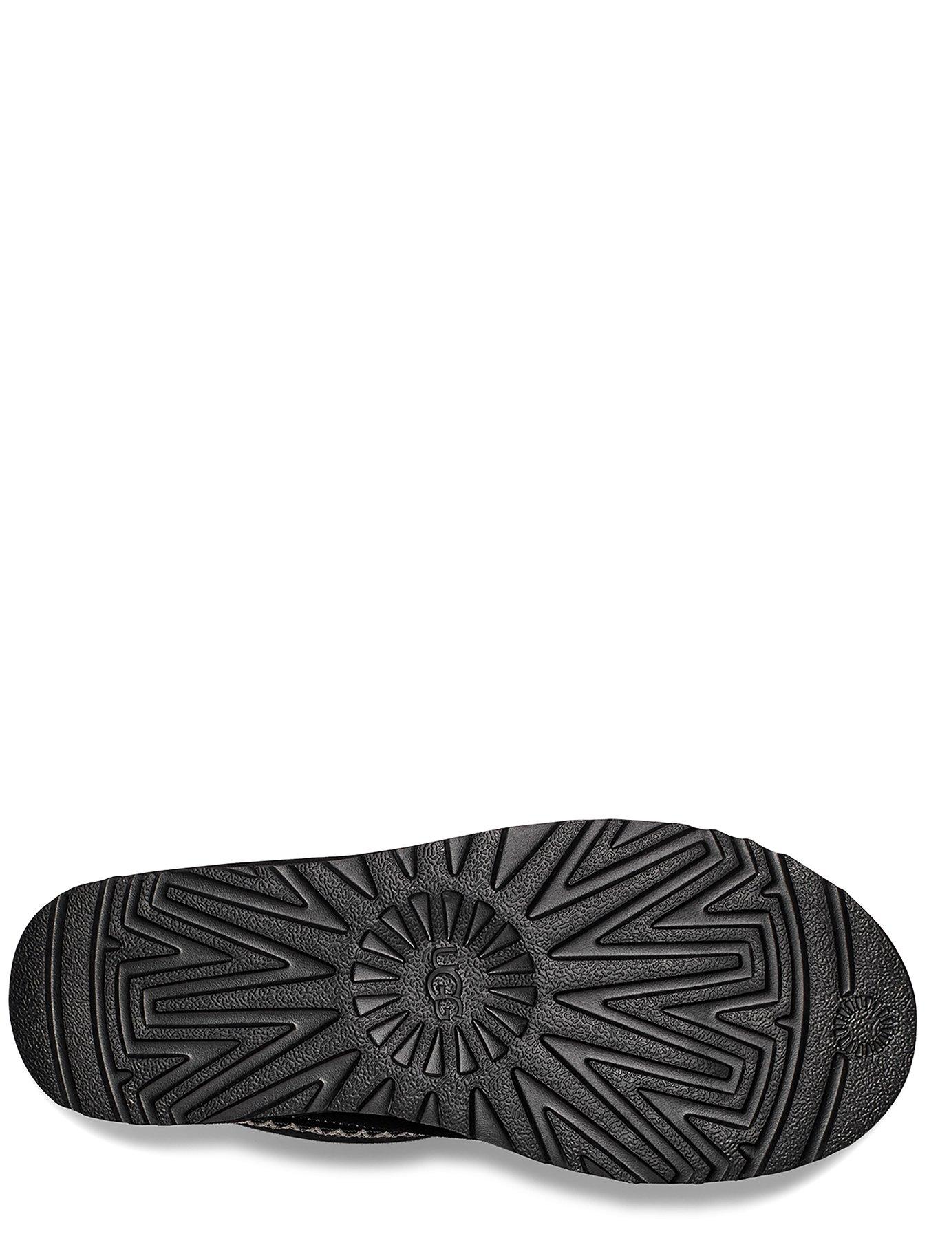 UGG Womens Classic Short Crescent Boot - Black | Very