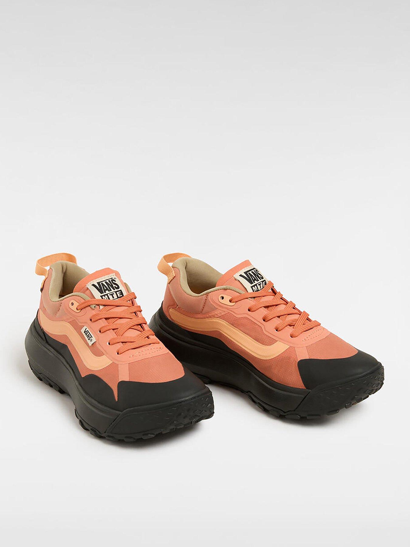 Vans Women's Mte Crosspath - Dark Red | Very