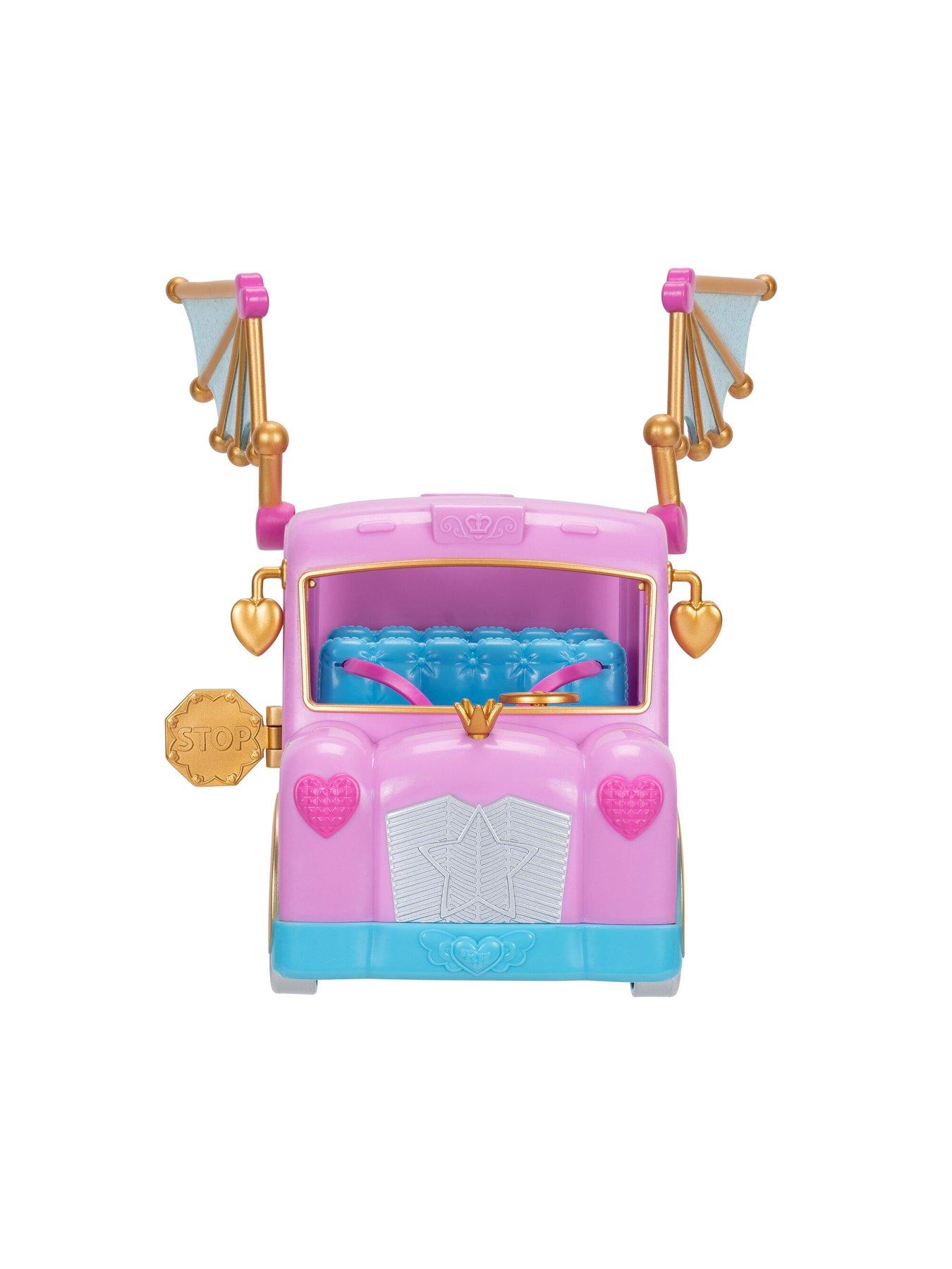 Royale High Bus and Glam Closet | Very
