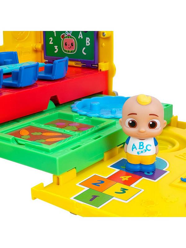 Cocomelon Transforming School Time Bus - Lights and Sounds - 3 ... Cocomelon Transforming School Time Bus - Lights and Sounds - 3 ...