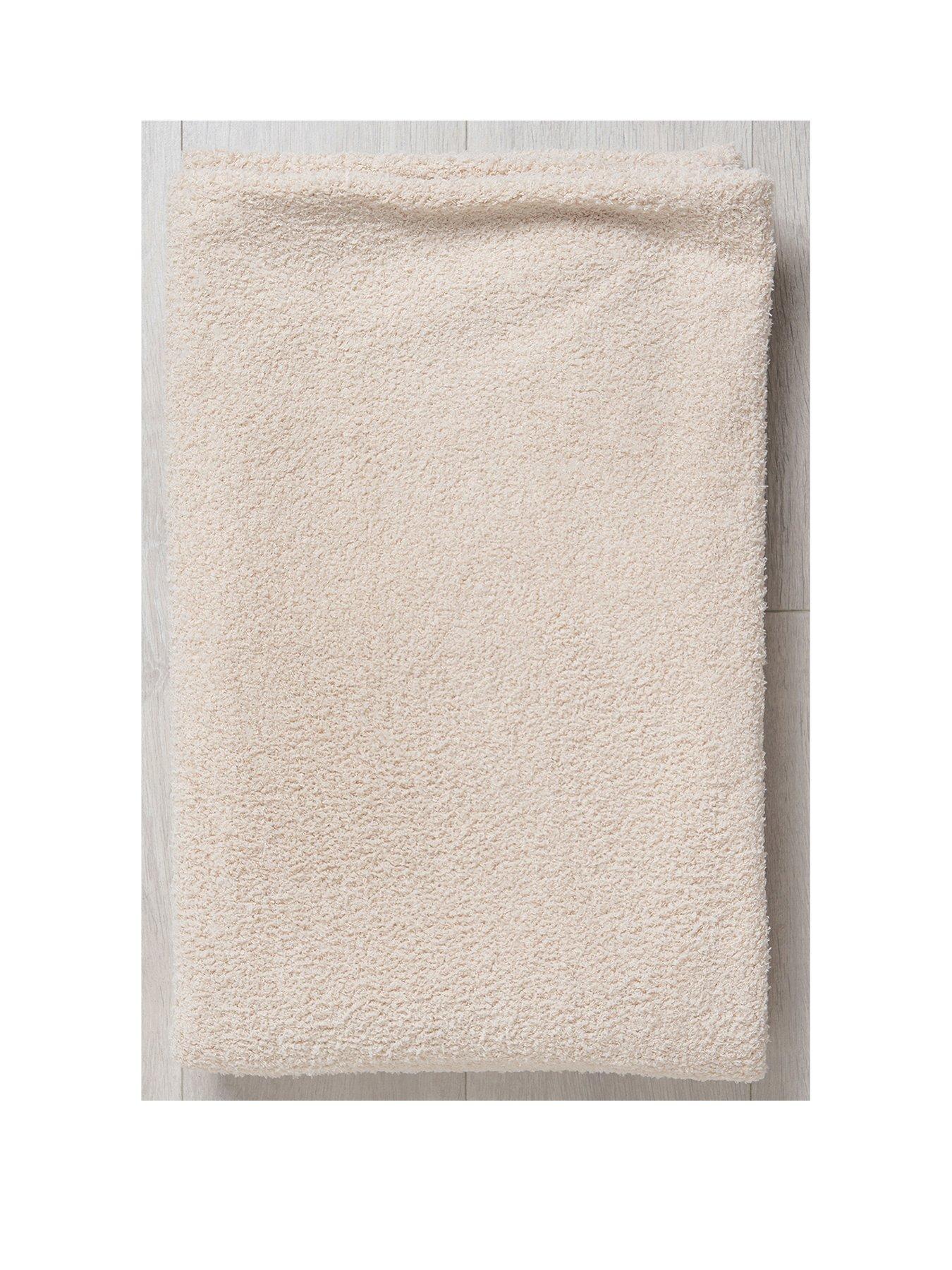 The Very Collection Teddy Soft Throw | Very