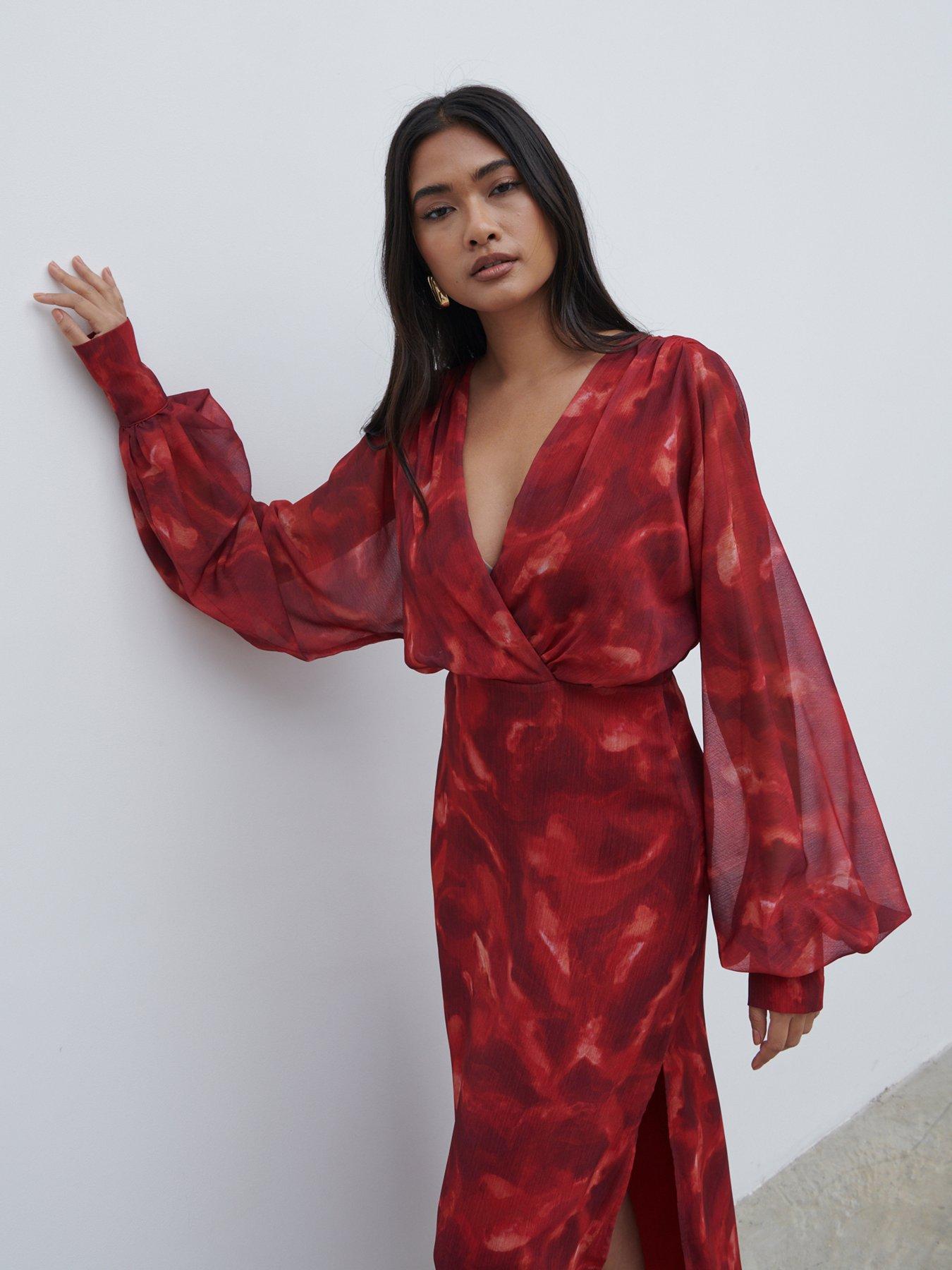 Pretty Lavish Floral Batwing Midaxi Dress - Dark Red | Very