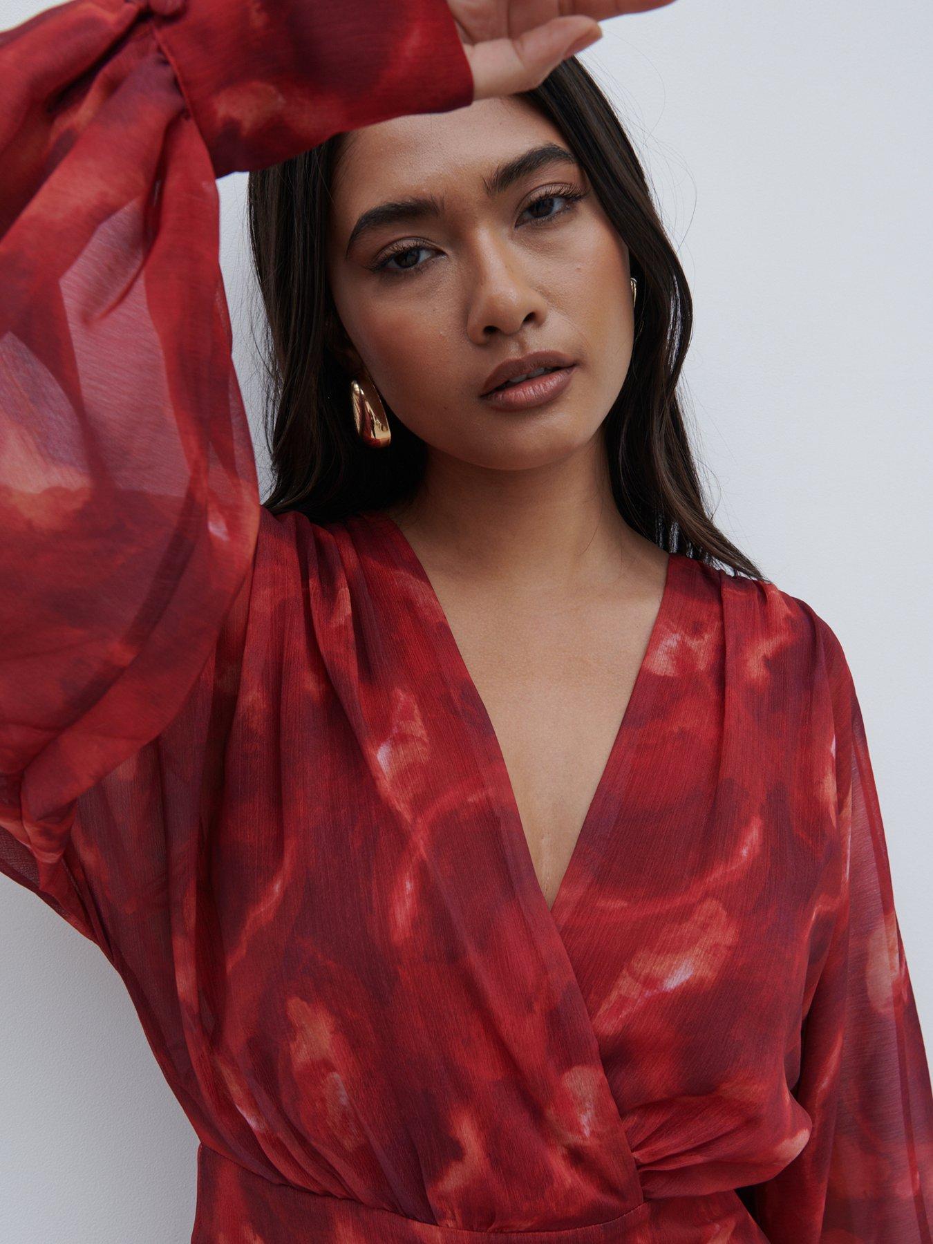 Pretty Lavish Floral Batwing Midaxi Dress - Dark Red | Very