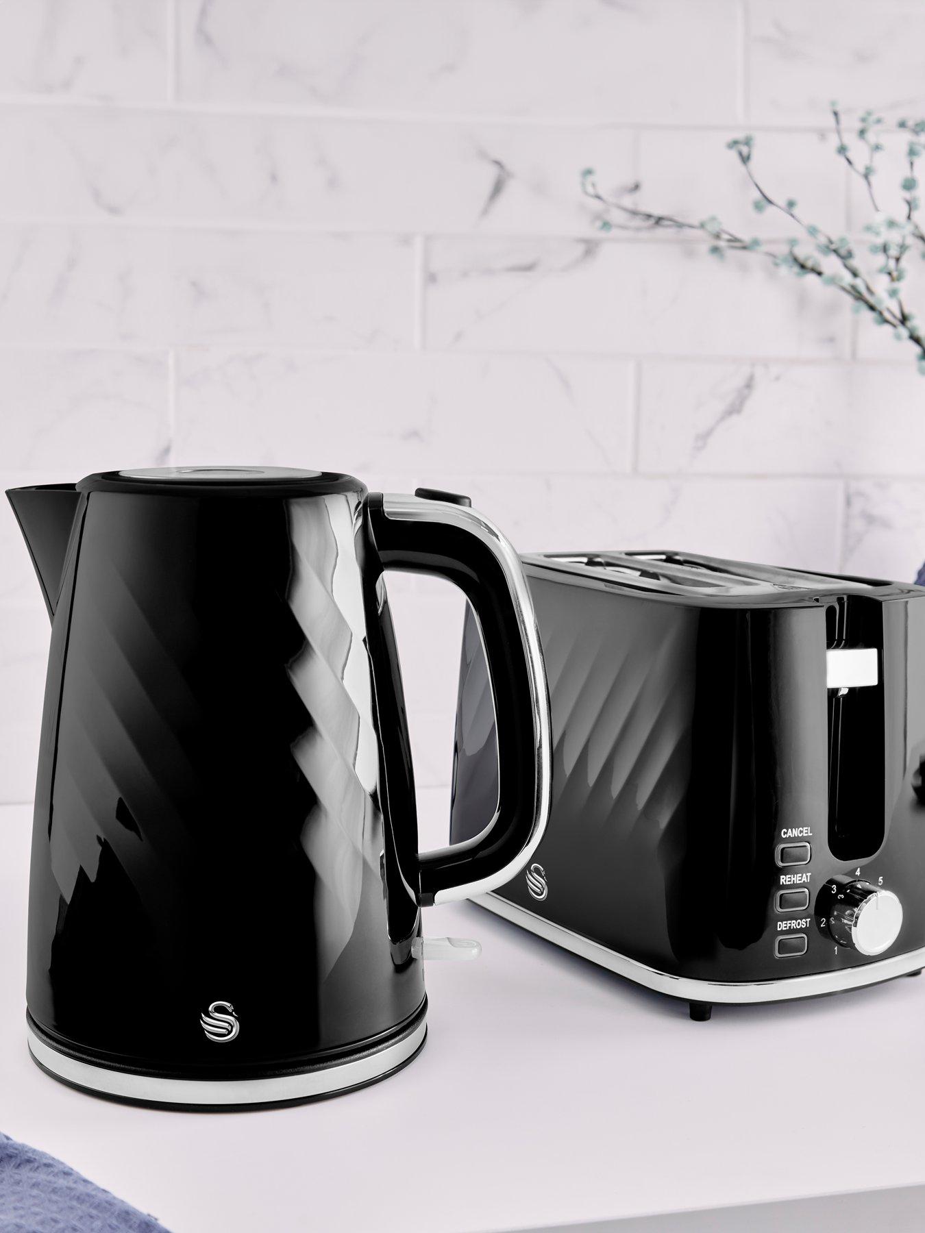 Swan SK14611BLK Windsor 1.7L Textured Kettle - Black | Very