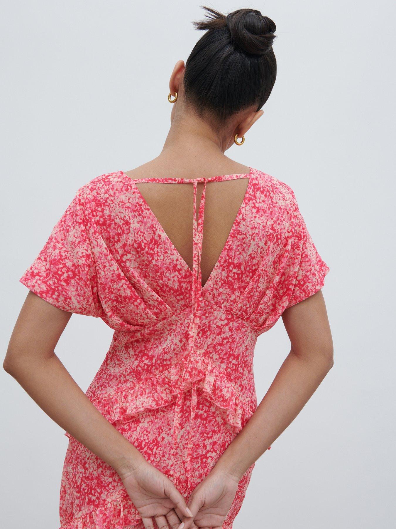 Pretty Lavish Tasmin Floral V Neck Ruffle Maxi Dress - Pink | Very