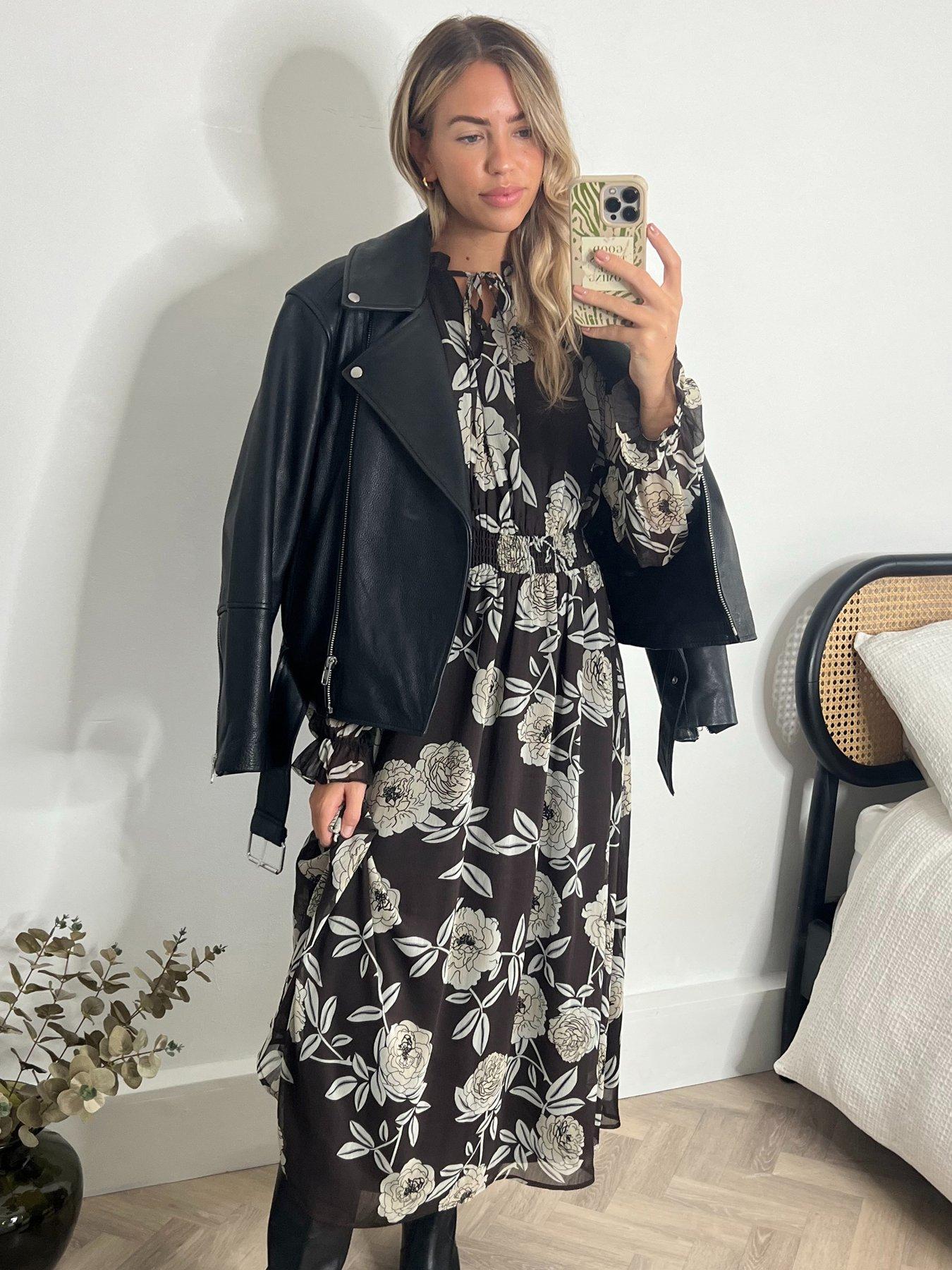 Style Cheat Gwen Dress - Brown | Very