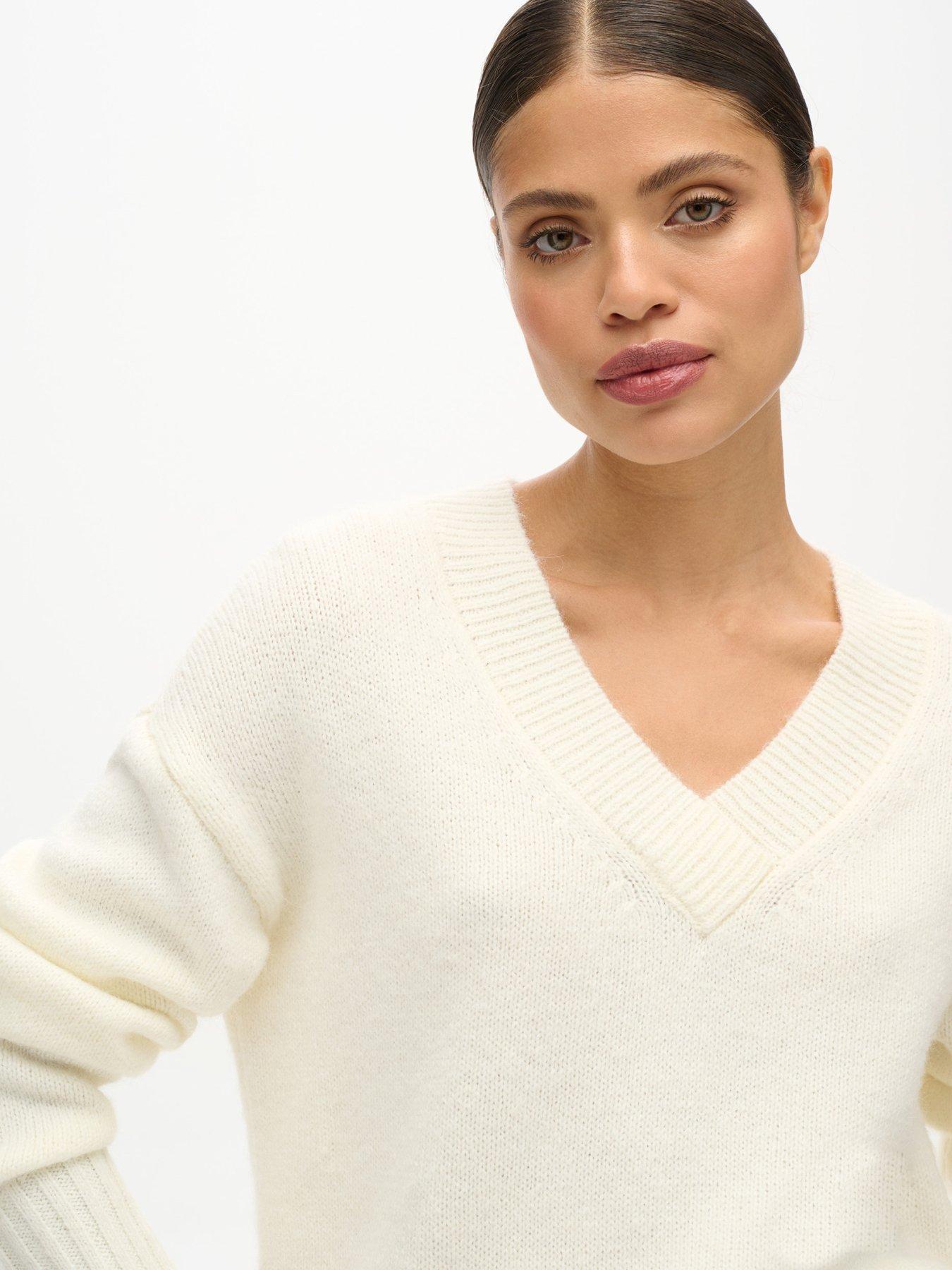 Superdry Essential V Neck Jumper - White | Very