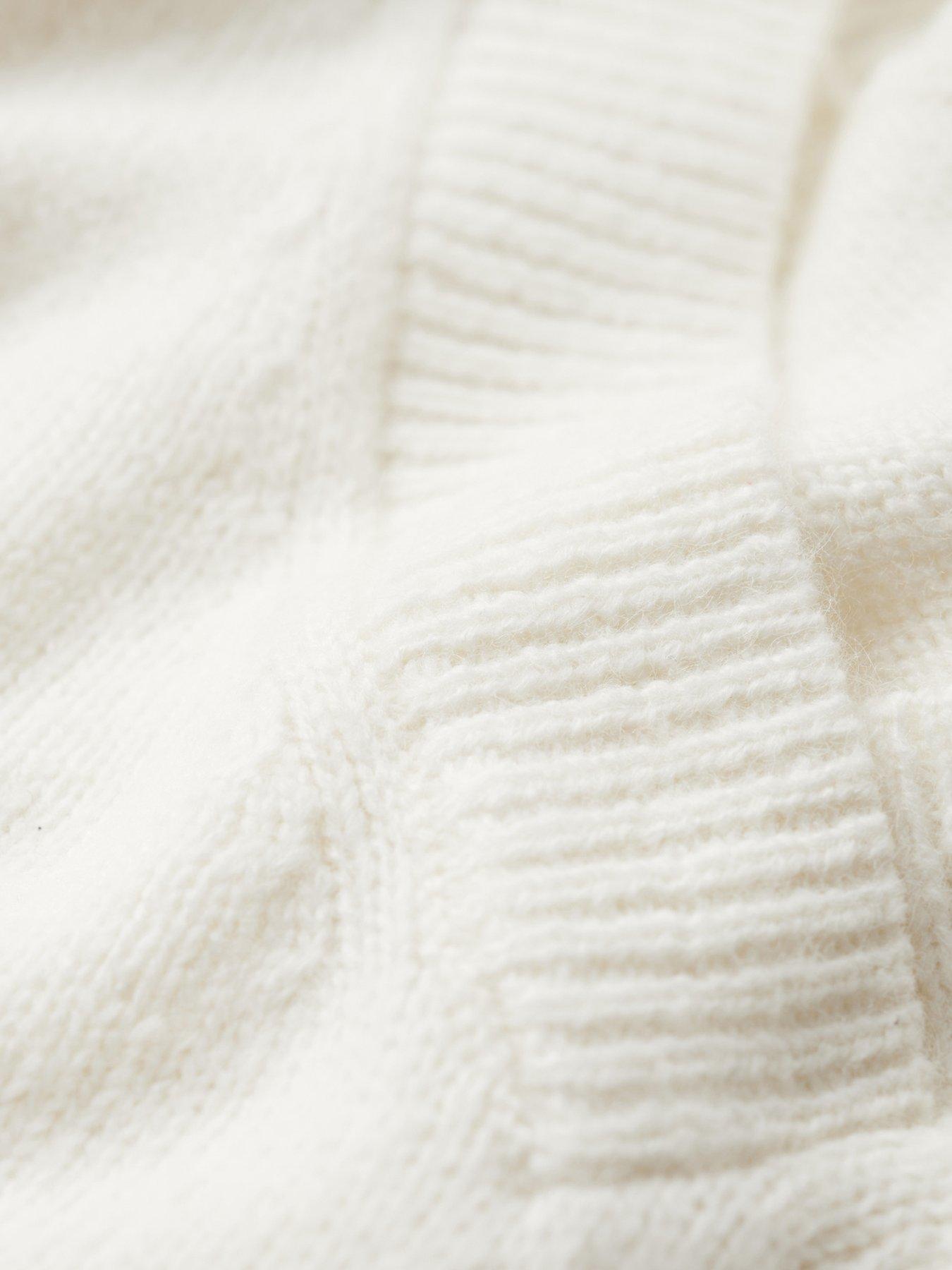 Superdry Essential V Neck Jumper - White | Very