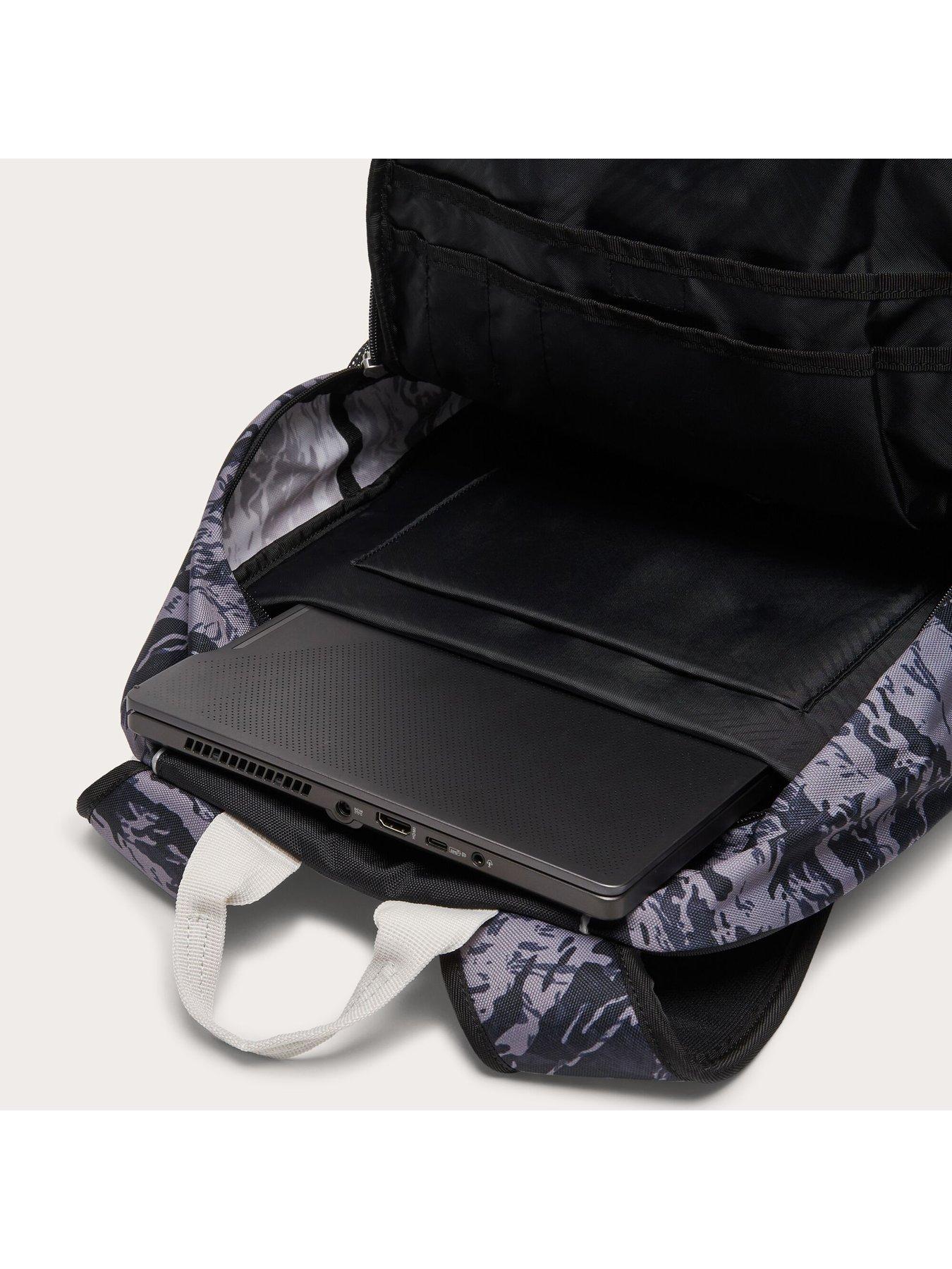 Oakley Mens Enduro 20L Backpack 3.0 - Grey Print | Very