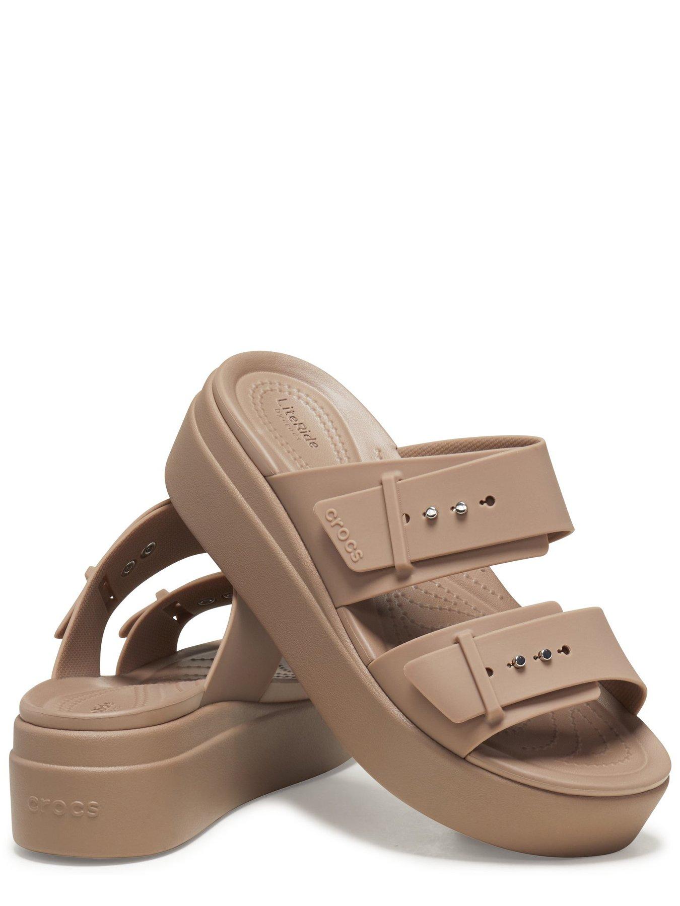 Crocs Brooklyn Buckle Flatform Sandal - Brown | Very
