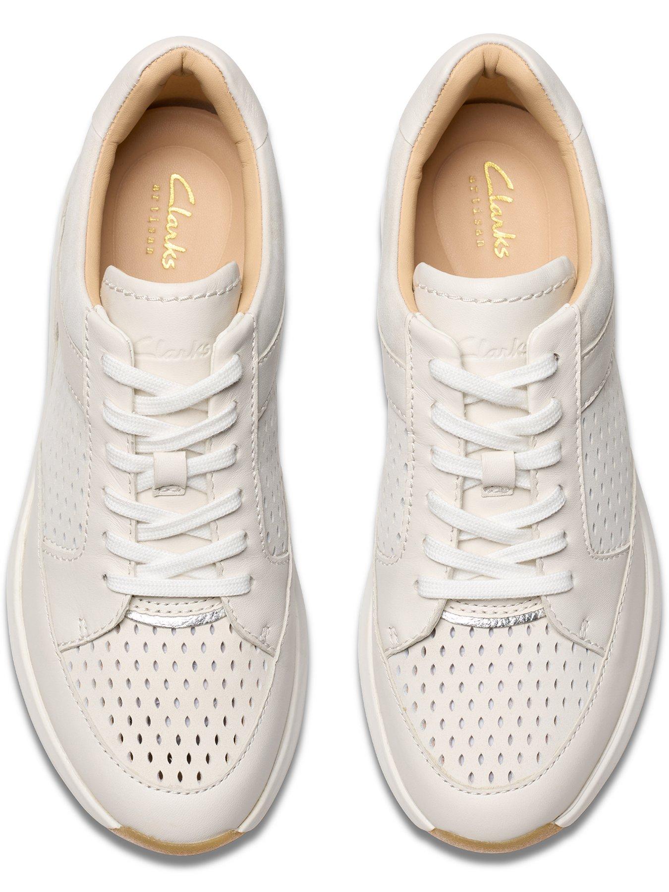 Clarks Tivoli Walk Mesh Trainer - White | Very