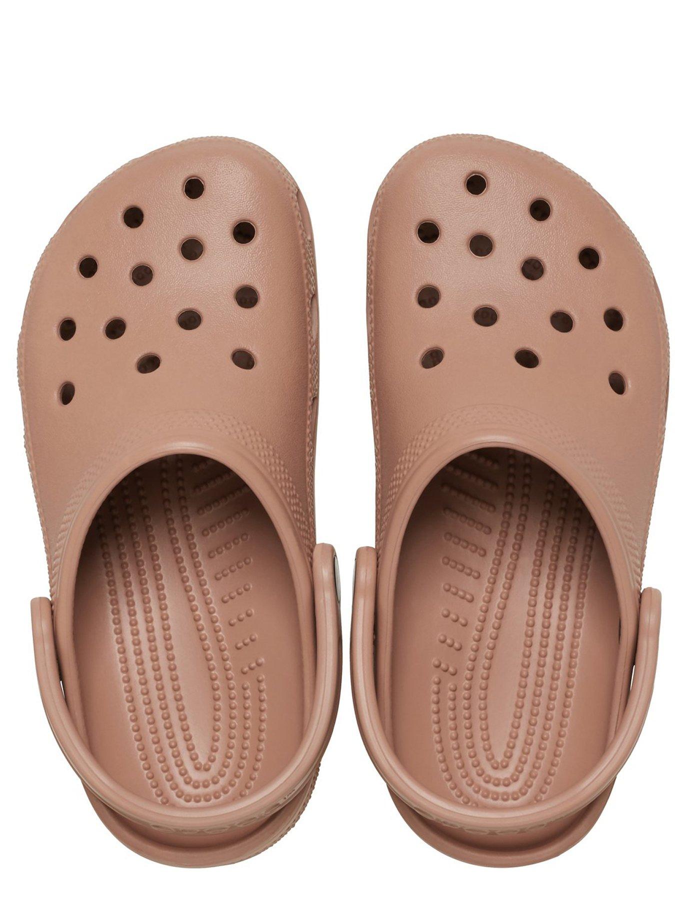Crocs Classic - Brown | Very
