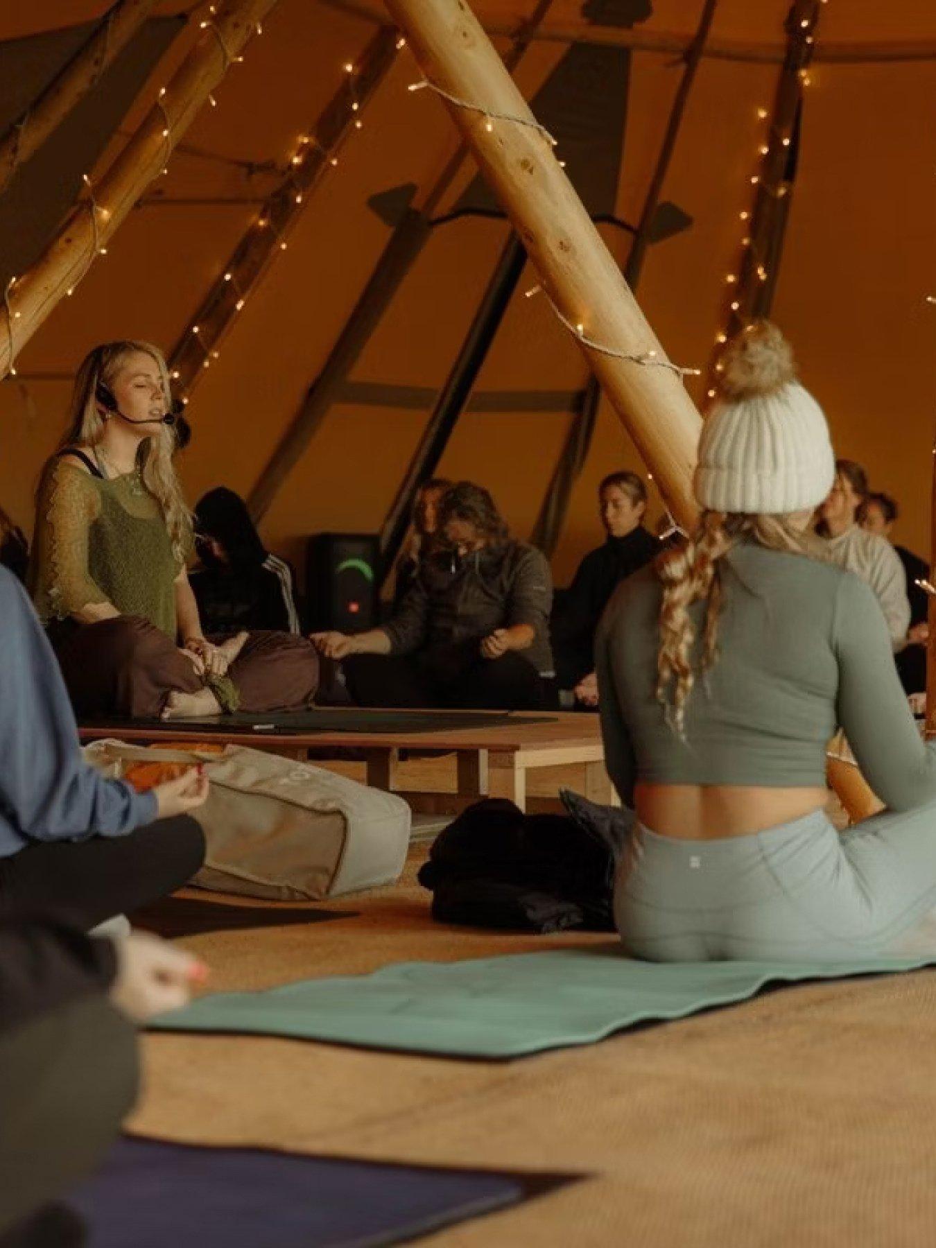 Virgin Experience Days The Farm Club Wake & Shake with Yoga and a Lake ...