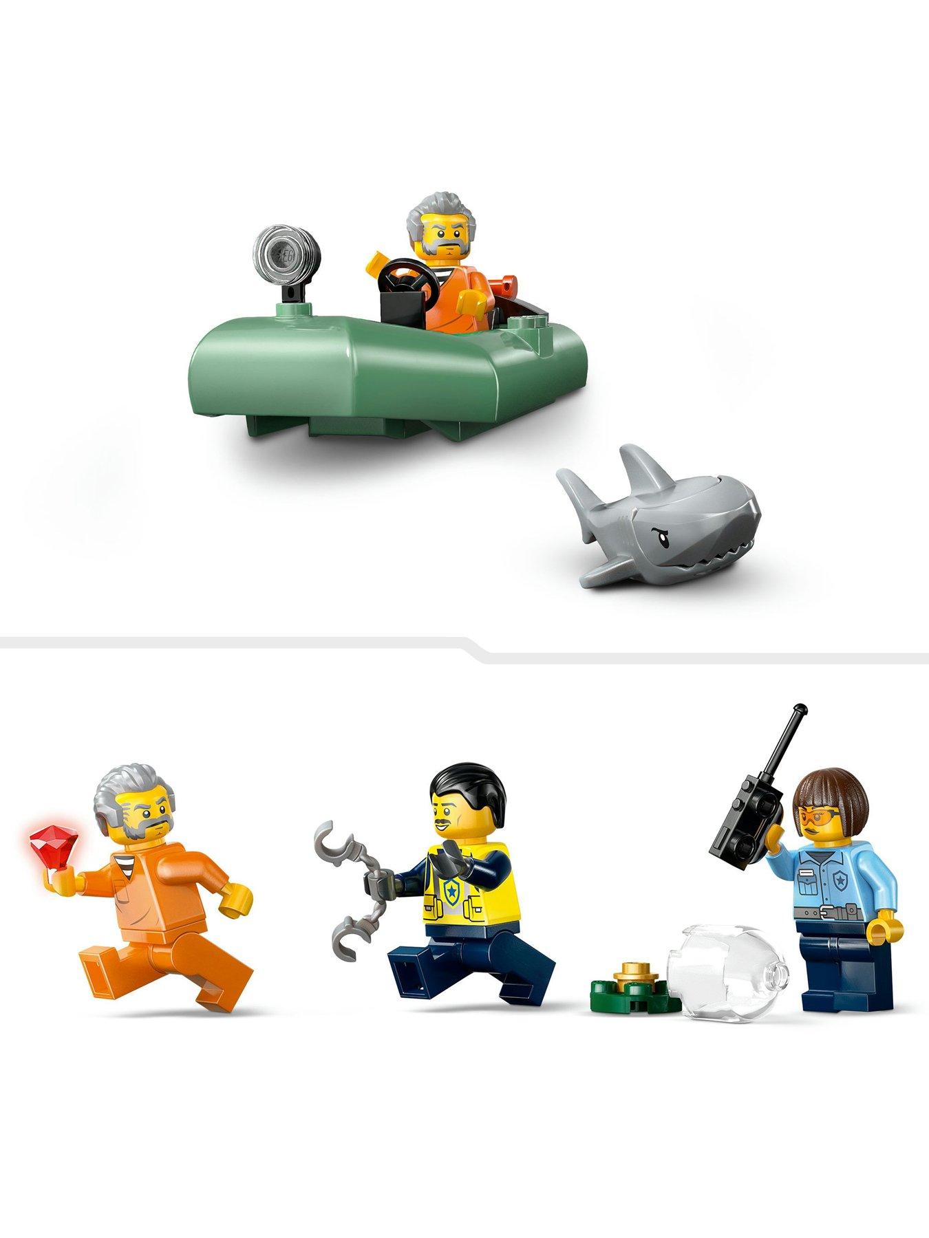 LEGO City Police Boat Chase Toy with a Speedboat 60456 | Very