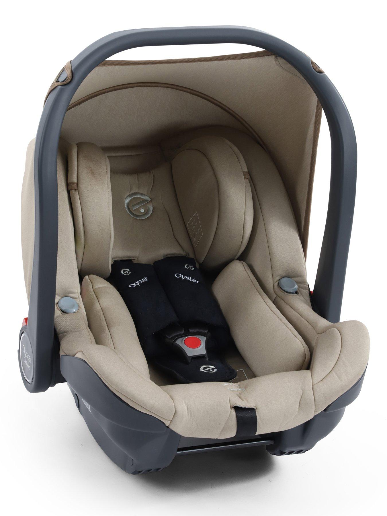 Oyster 4 Luxury Pushchair Bundle - Buttermilk | Very