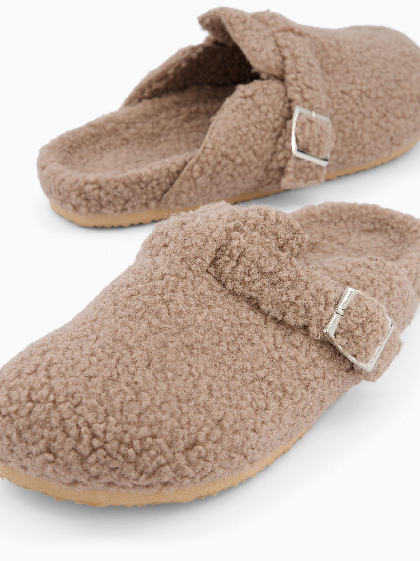 The Very Collection Faux Fur Lined Clog Slipper - Cream | Very