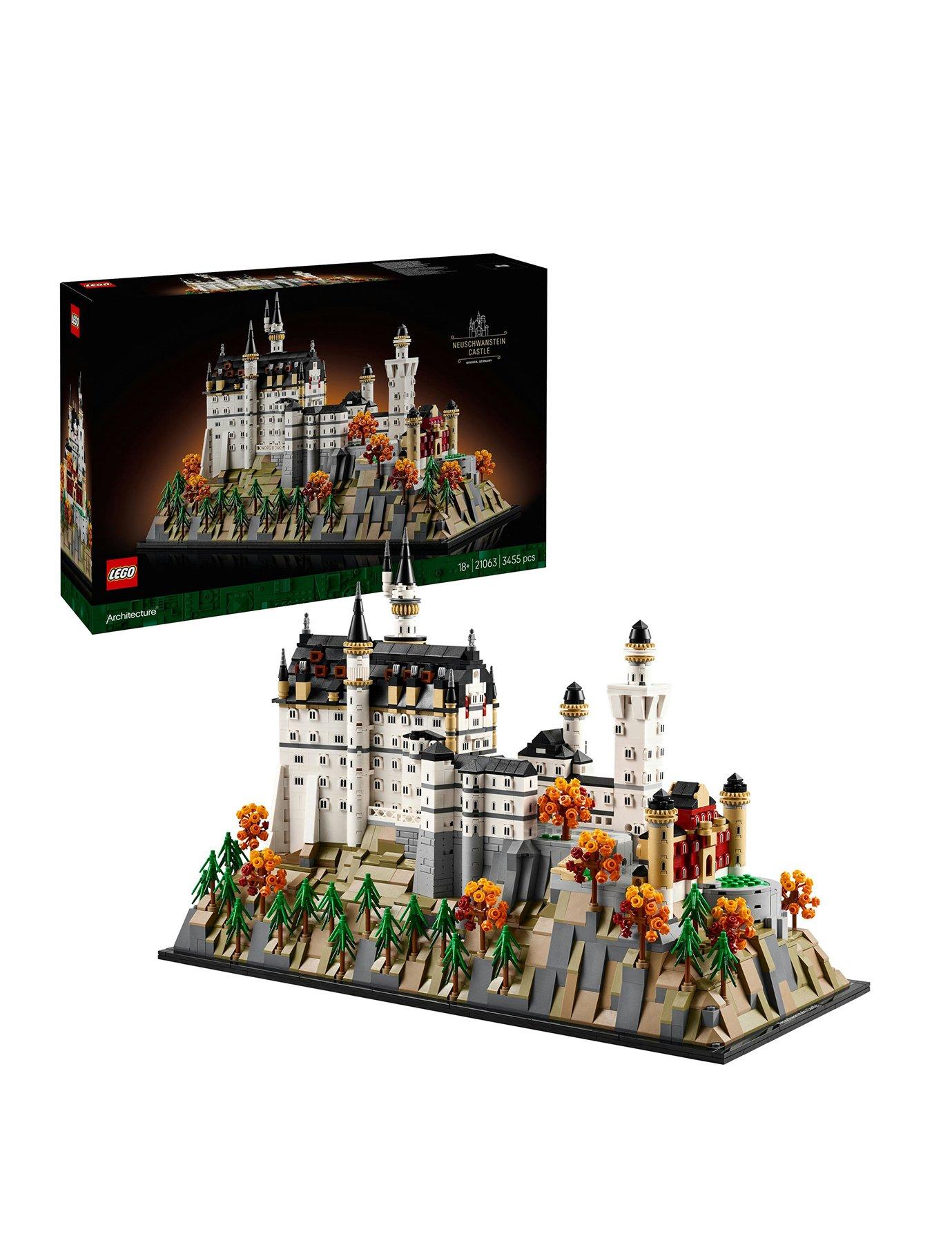 LEGO Architecture Neuschwanstein Castle Set 21063 | Very