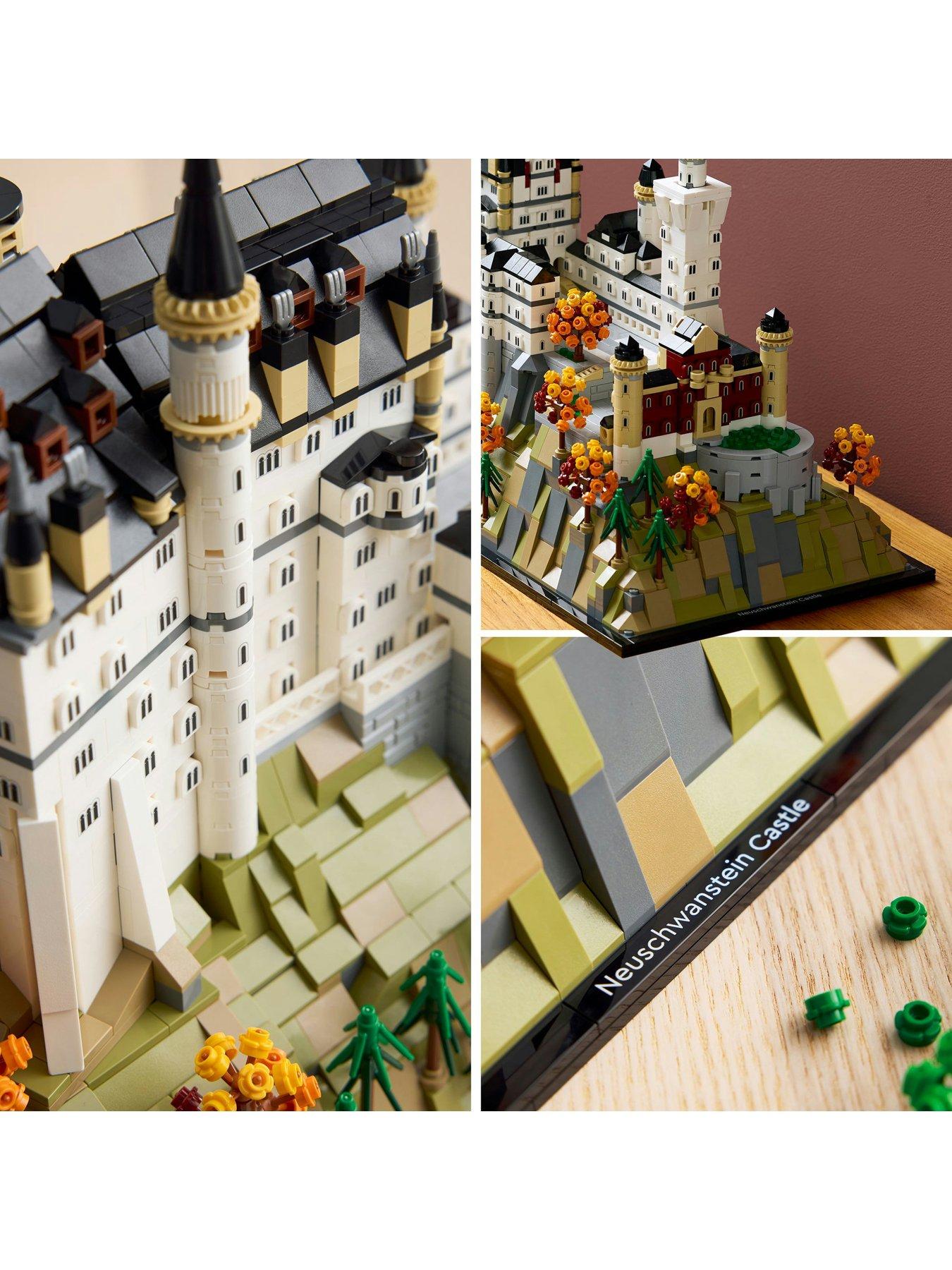 LEGO Architecture Neuschwanstein Castle Set 21063 | Very