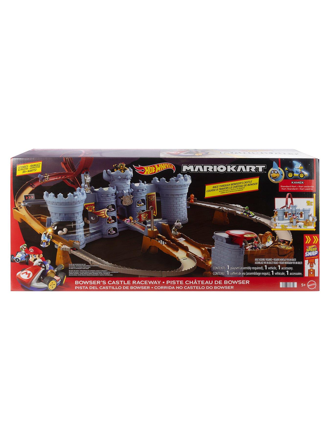 Hot Wheels Mario Kart Bowser's Castle Track Set with 1:64 Scale Die ...