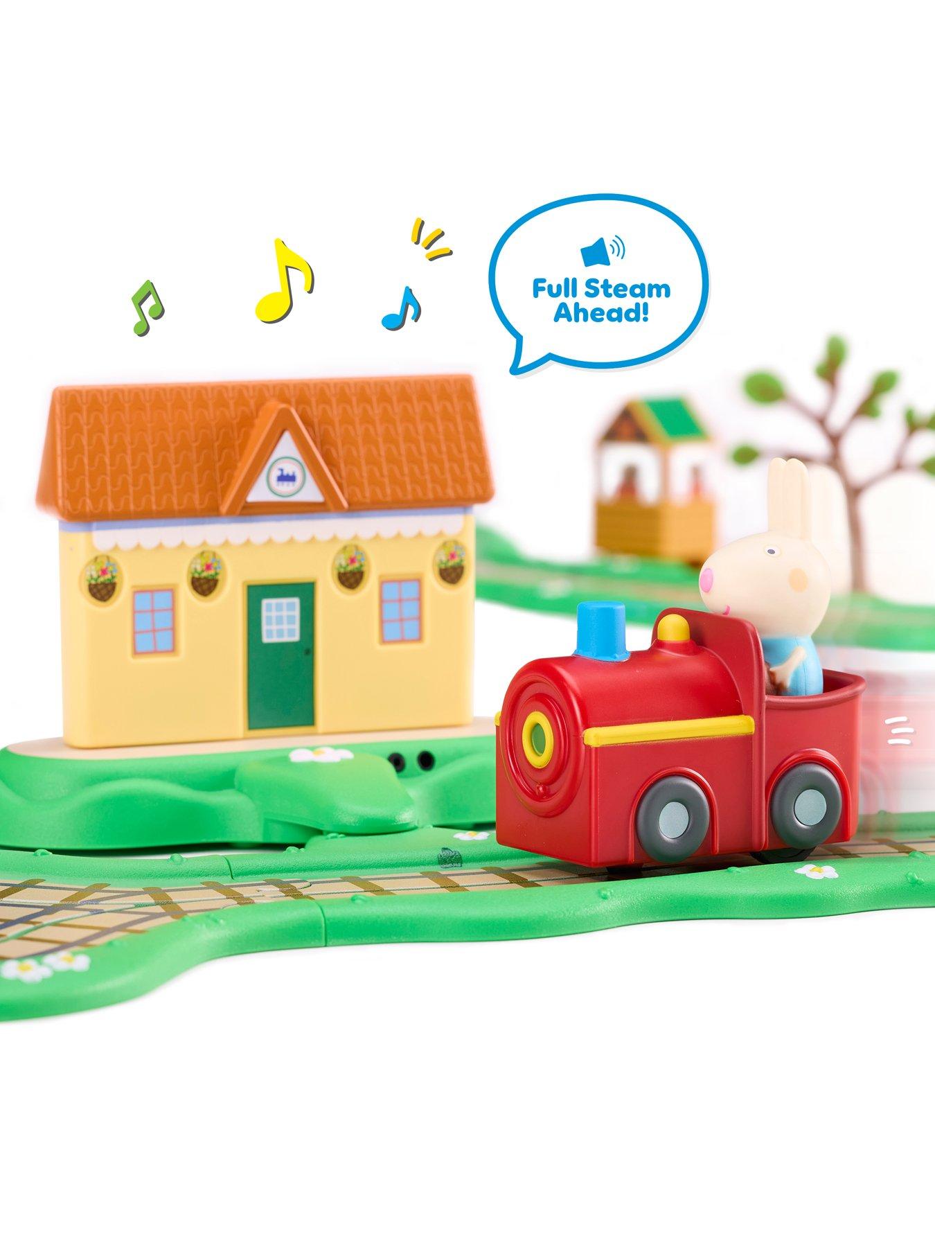 Peppa Pig Whizz Around Clickety Clack Train Set | Very
