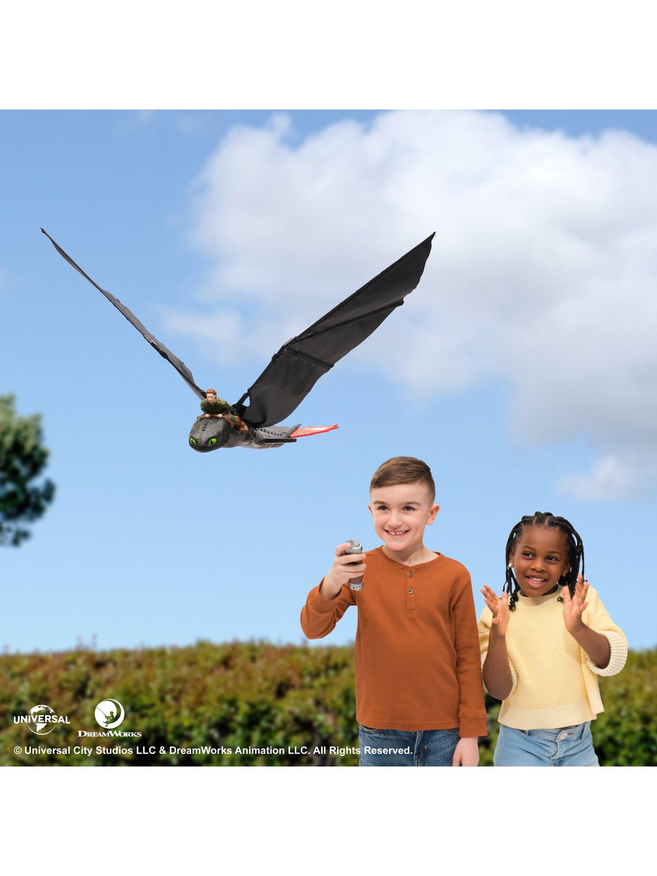 How to Train Your Dragon Real Flying Toothless Dragon | Very