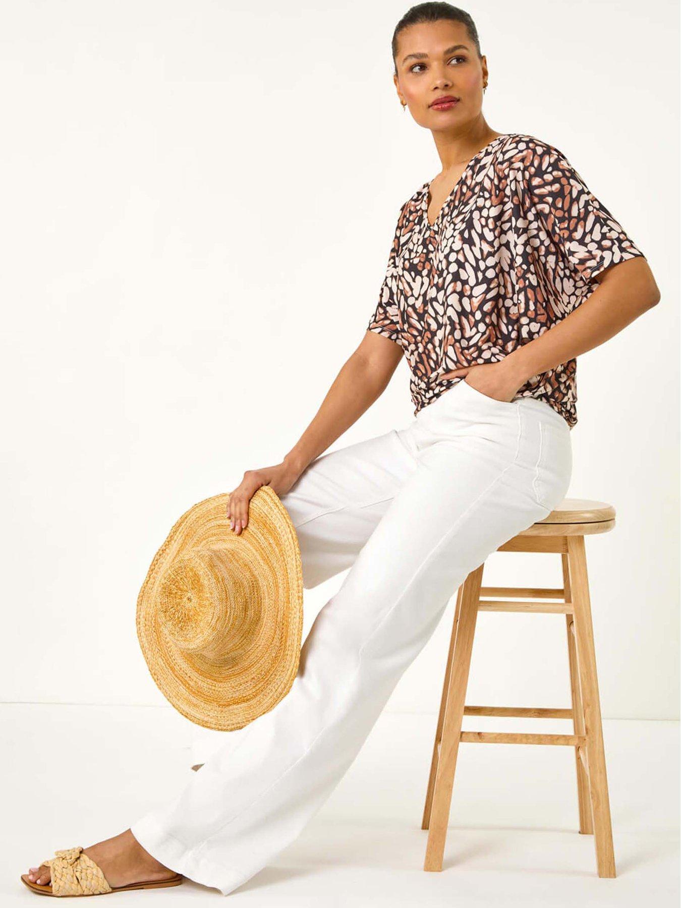Roman Abstract Print V-neck Stretch Top - Tan | Very