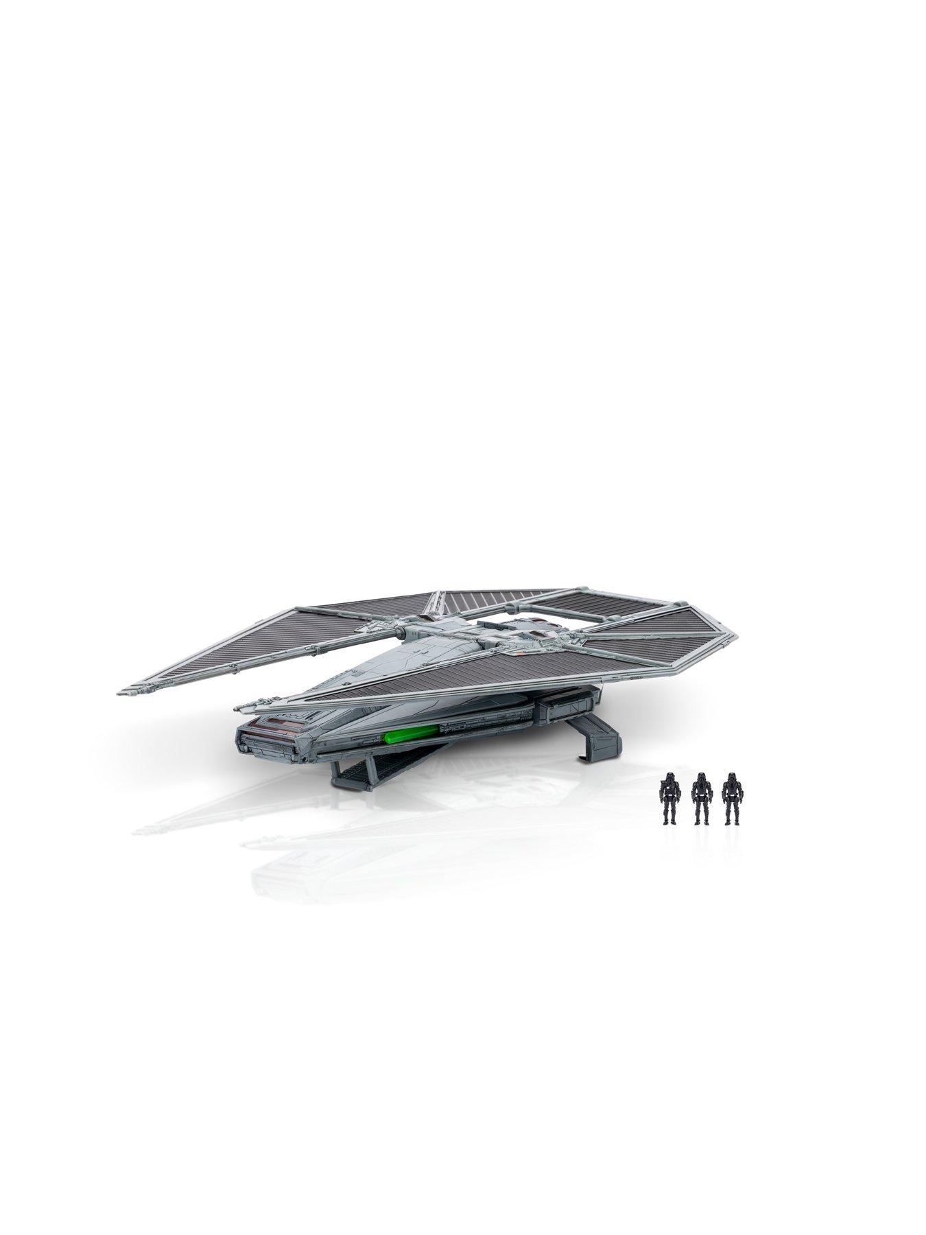 Star Wars SWJ - Feature Vehicle (9" Vehicle & Figure) - Dreadnaught ...