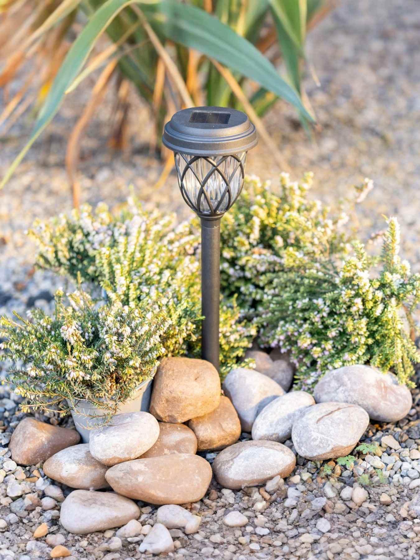ValueLights Black Diamond Solar Powered Stake Lights - Set of 6 | Very