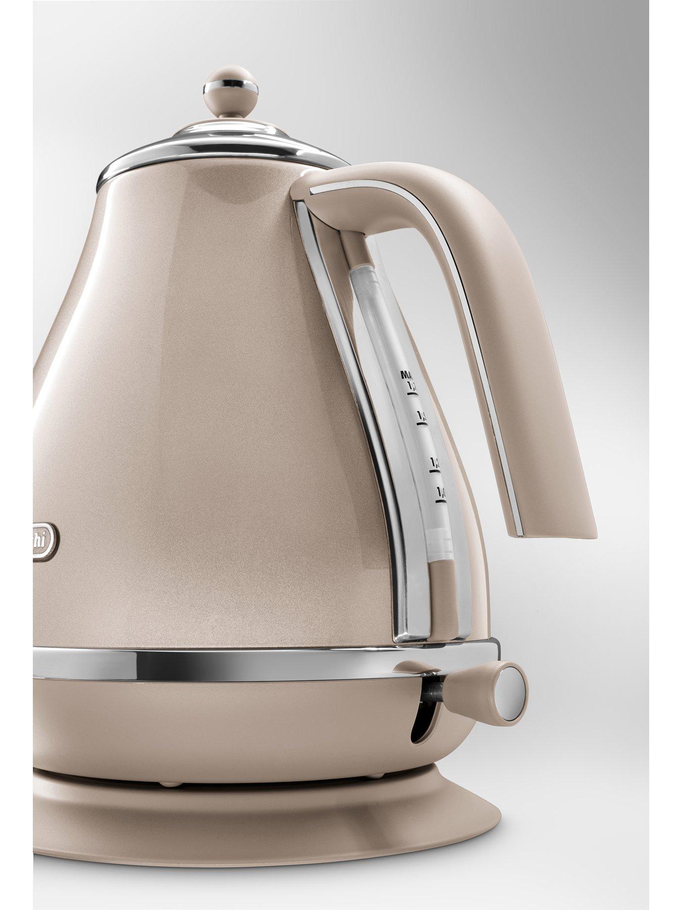 DeLonghi Icona Metallics Kettle - Beige | Very