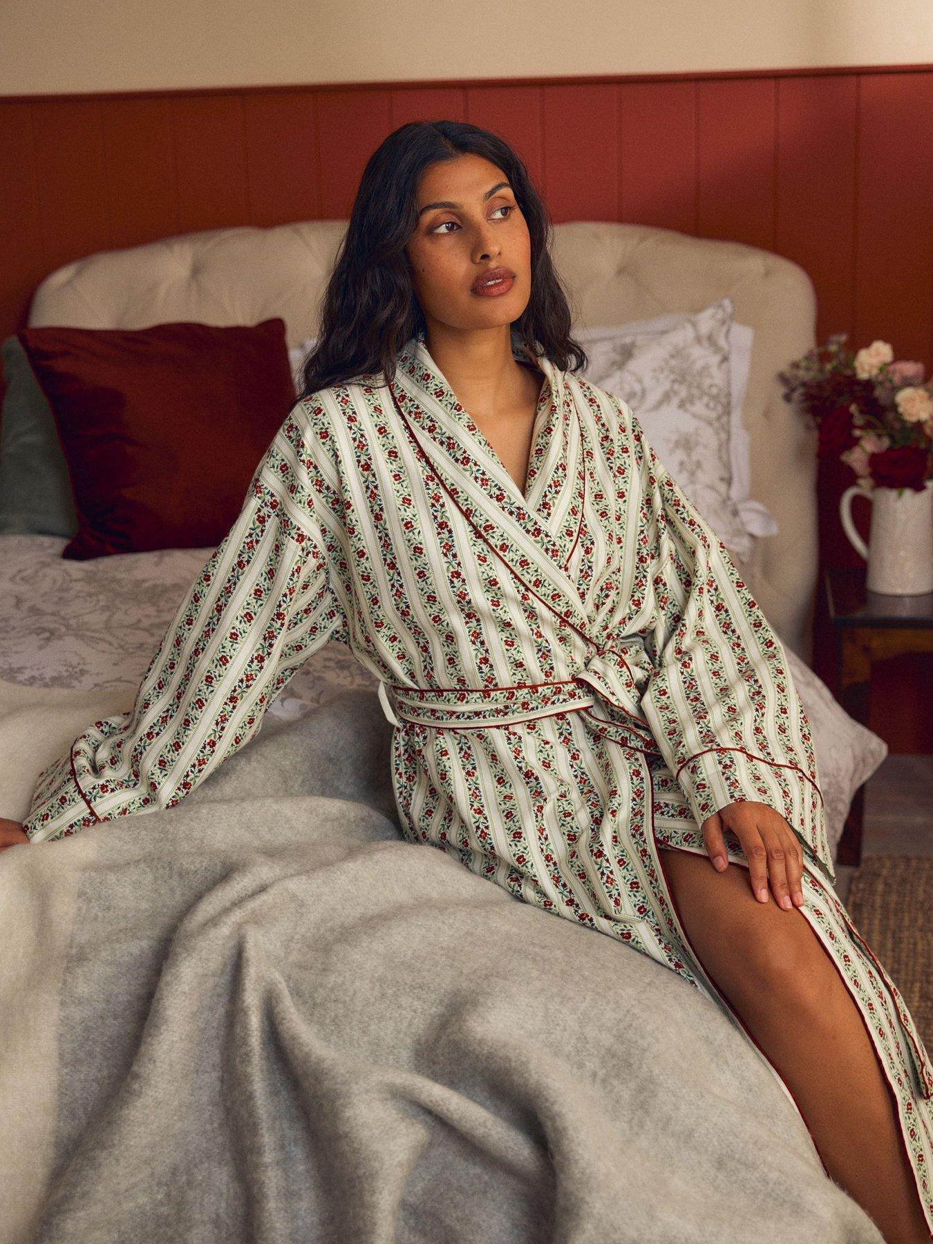 Laura Ashley Christmas Rose Robe - Black | Very