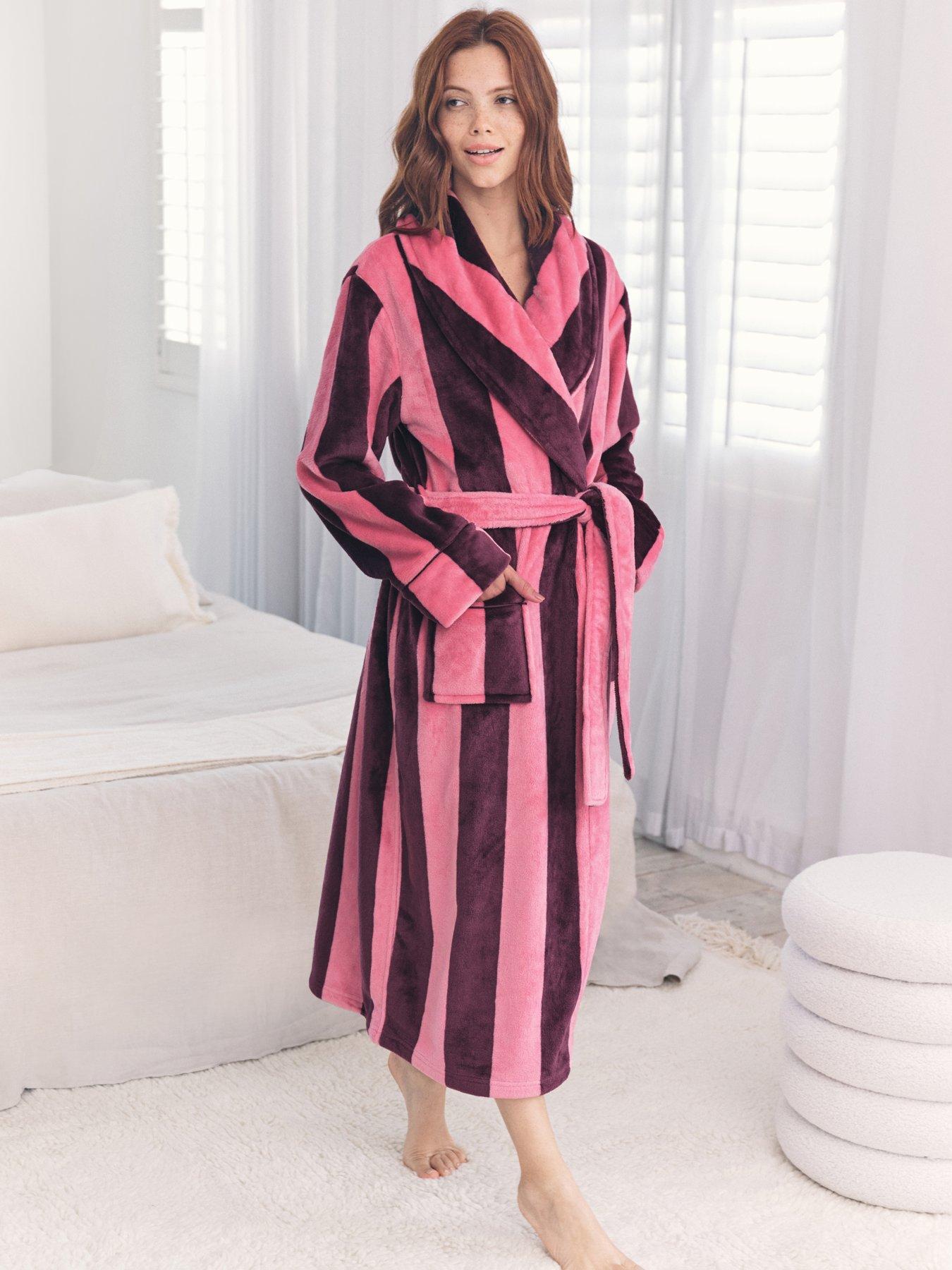 CHELSEA PEERS Shaul Maxi Dressing Gown In Sealskin Fleece - Pink | Very