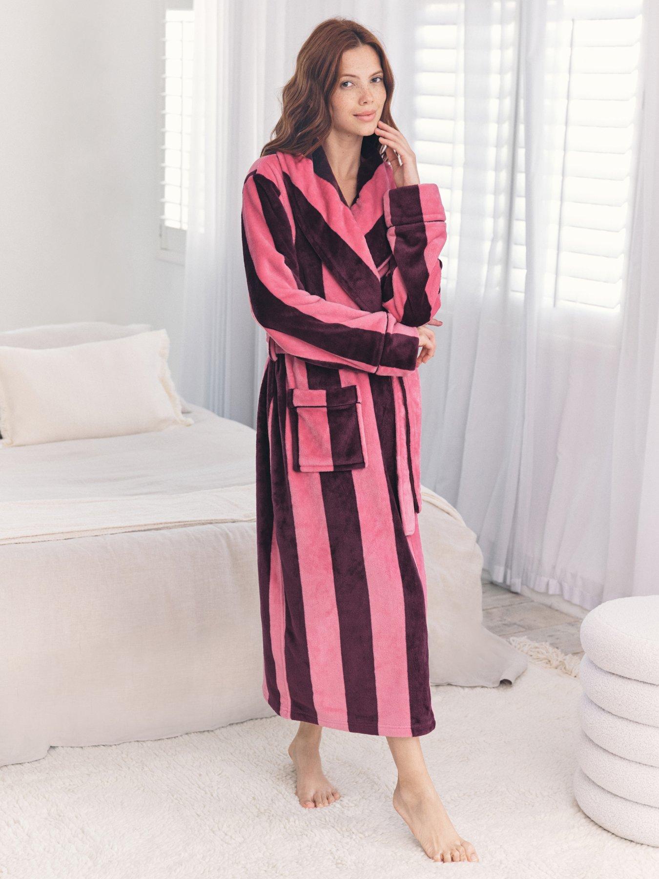 CHELSEA PEERS Shaul Maxi Dressing Gown In Sealskin Fleece - Pink | Very