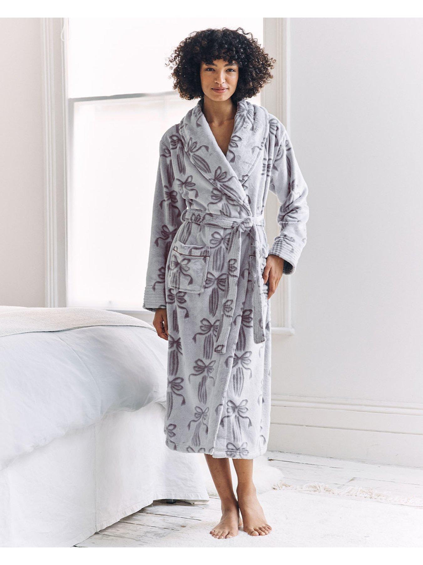 CHELSEA PEERS Shaul Maxi Dressing Gown In Burnout Fleece - Beige | Very