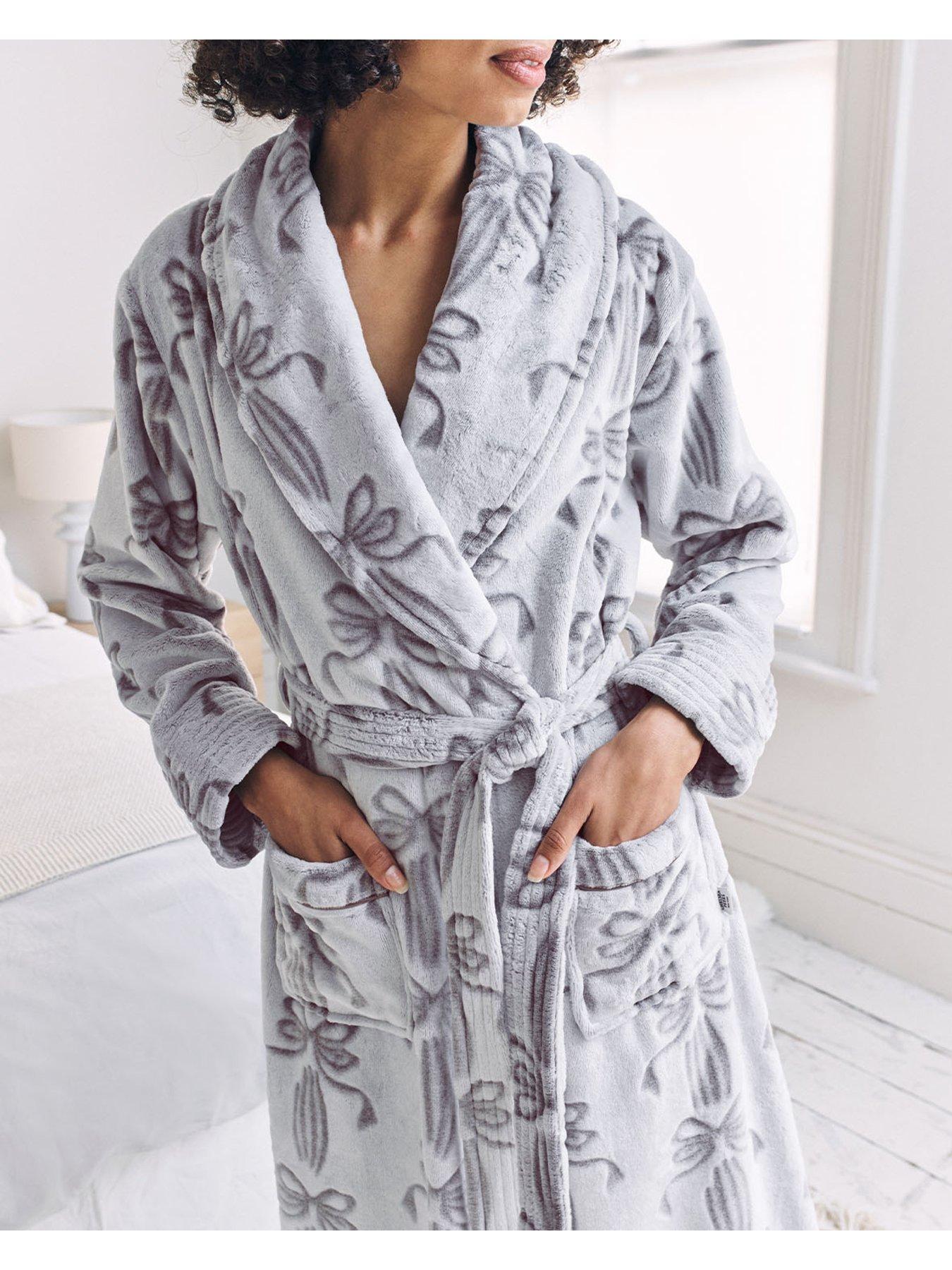 CHELSEA PEERS Shaul Maxi Dressing Gown In Burnout Fleece - Beige | Very
